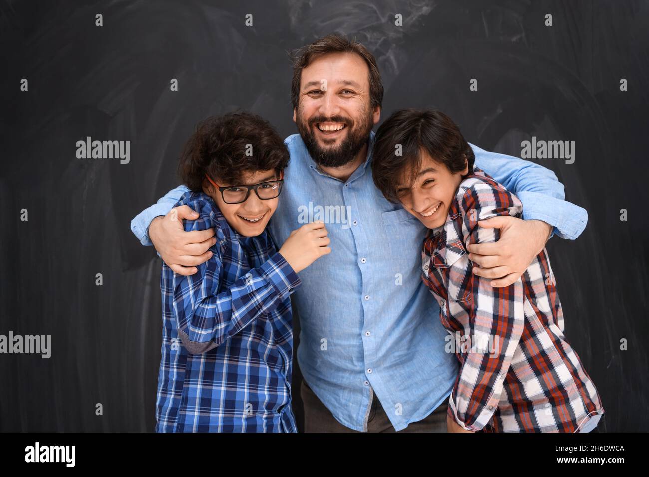 Three arabic eastern men hi-res stock photography and images - Alamy
