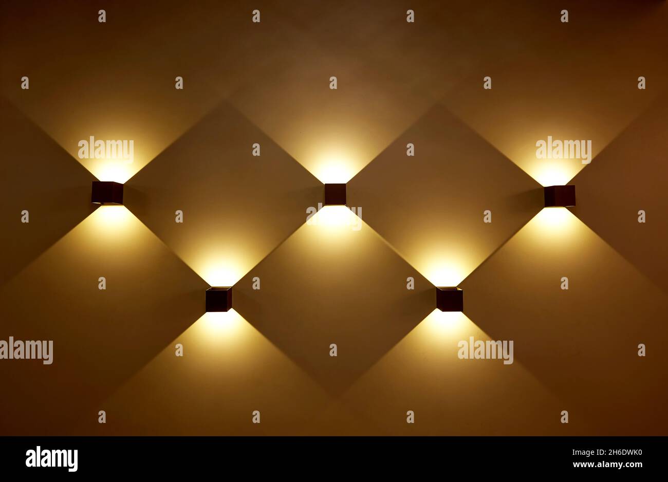 Gold spotlight background hi-res stock photography and images - Alamy