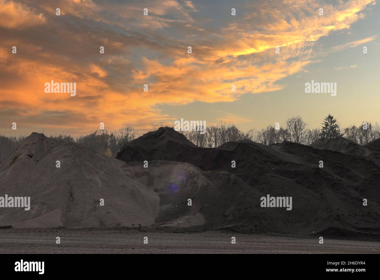 Stone mining hi-res stock photography and images - Alamy