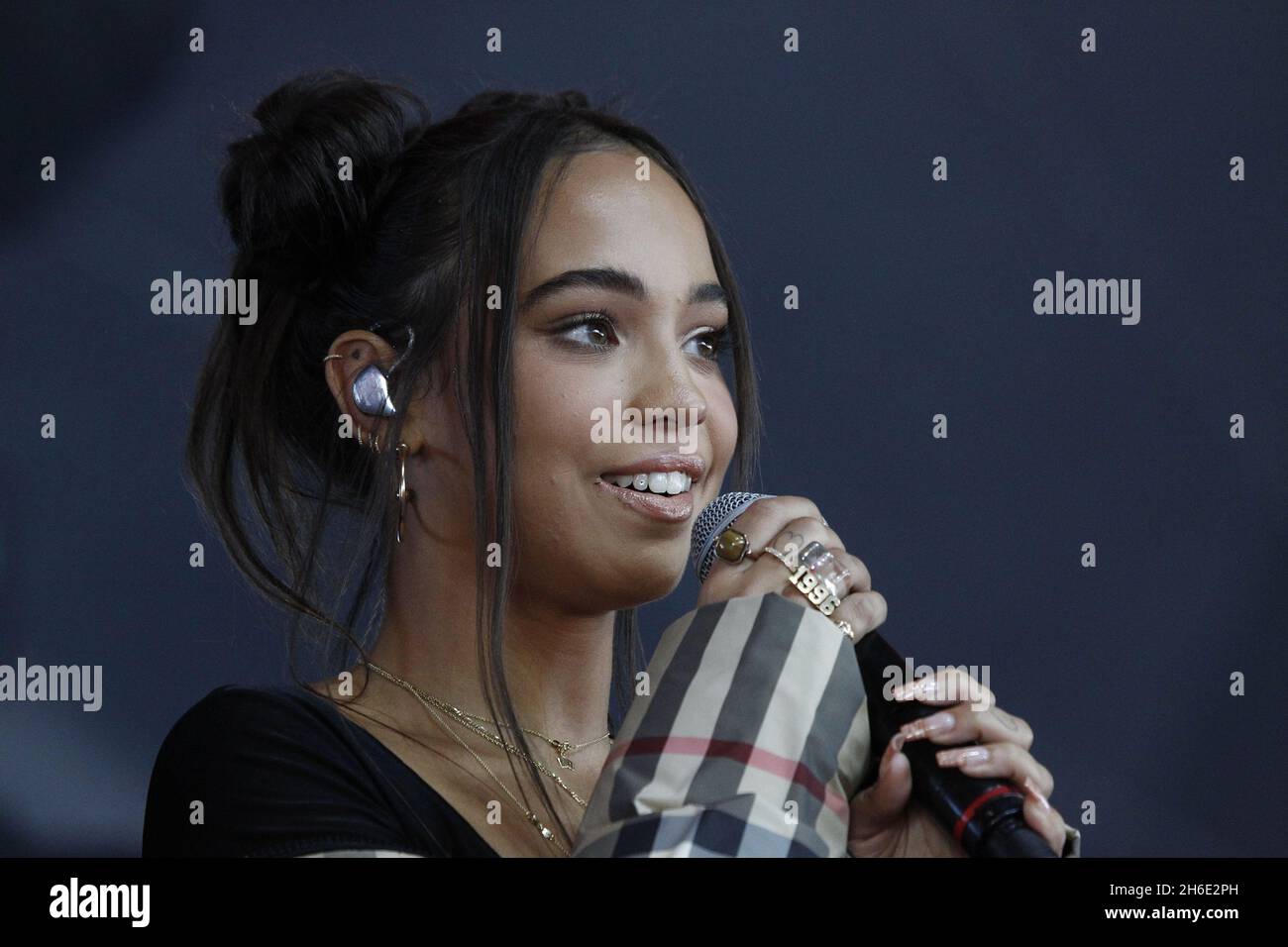 Las Vegas, United States. 15th Nov, 2021. Singer Maria Isabel performs ...
