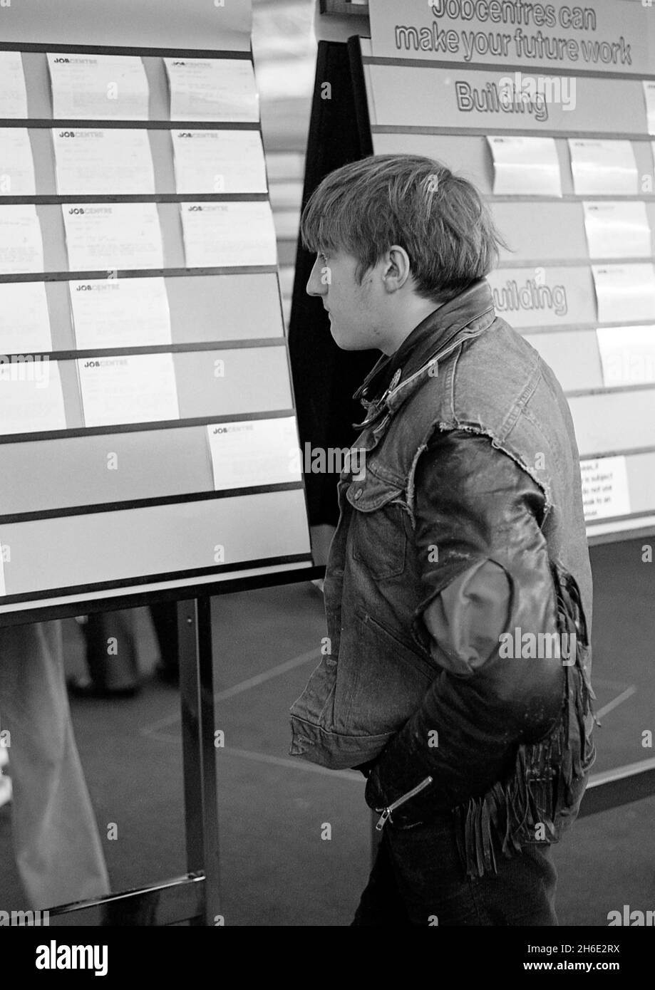 Job Centre 1980s High Resolution Stock Photography and Images - Alamy