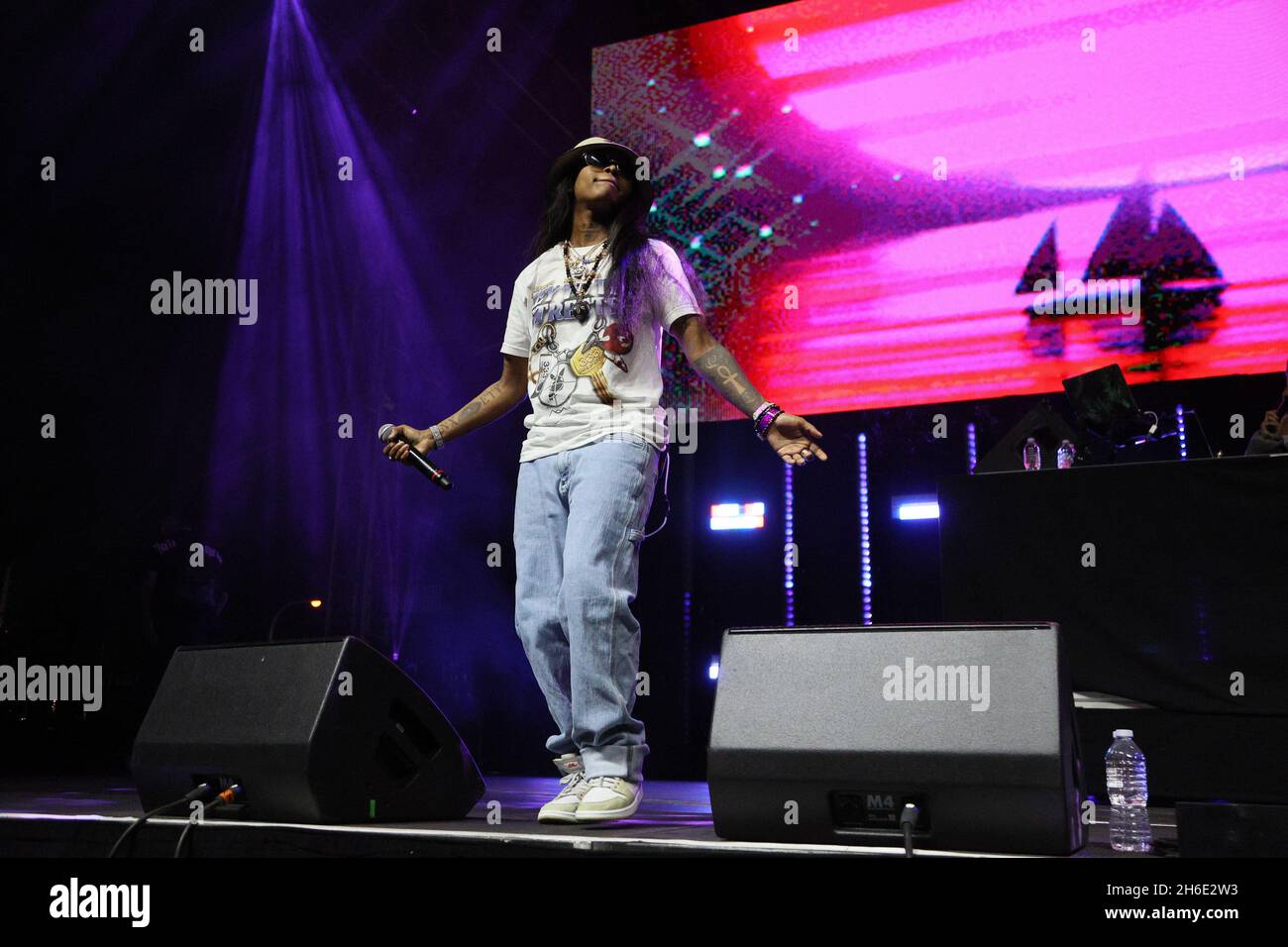 Kaash paige hi-res stock photography and images - Alamy