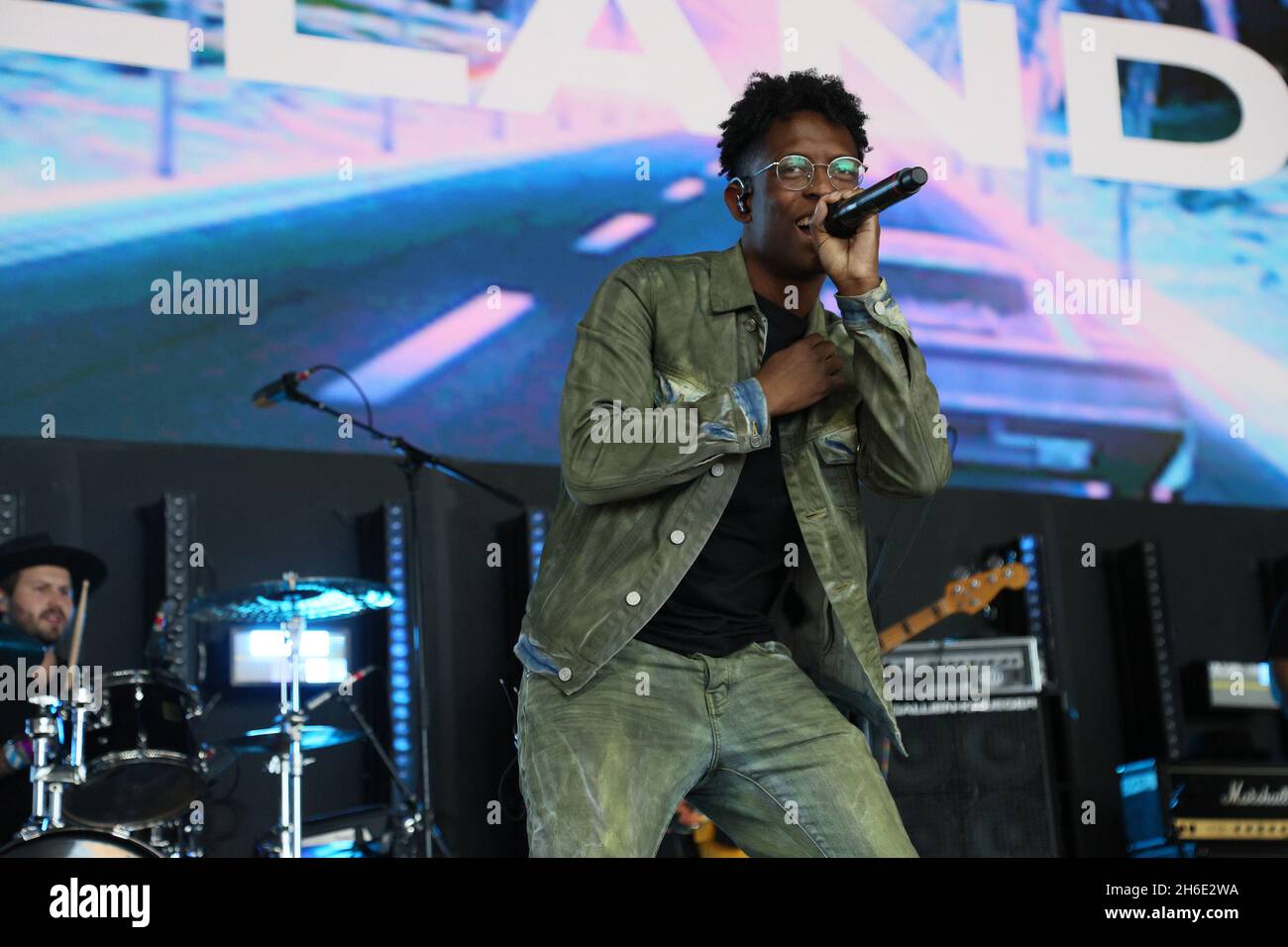 Las Vegas, United States. 15th Nov, 2021. Country singer Breland ...