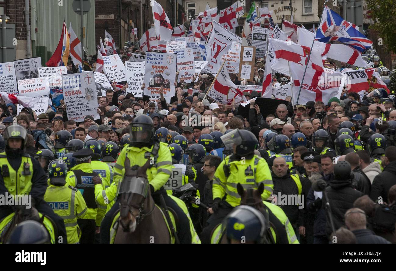 Luton history hi-res stock photography and images - Alamy