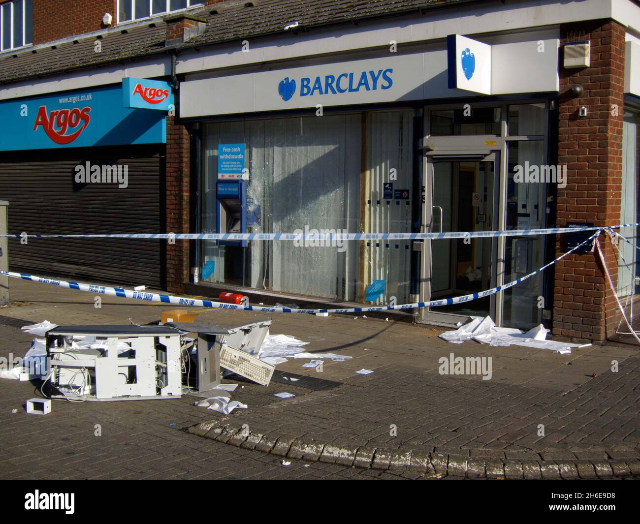 East london last night hi-res stock photography and images - Alamy