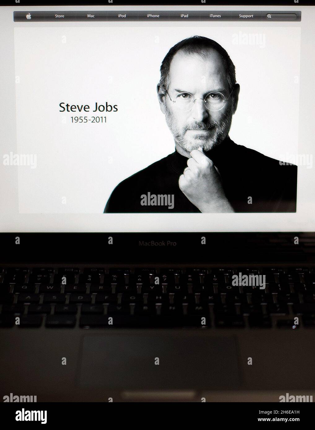 A tribute on the Apple website to the founder of Apple Steve Jobs who ...