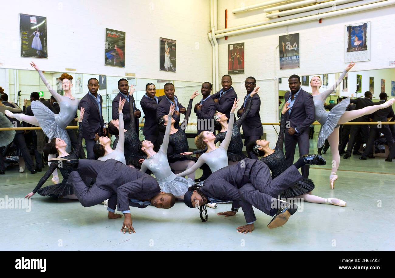 Flawless and dancers from The English National Ballet pose together at ...
