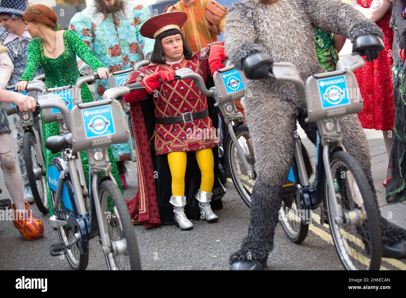 Shrek cast members Carley Stenson and Neil McDermott during a photocall ...