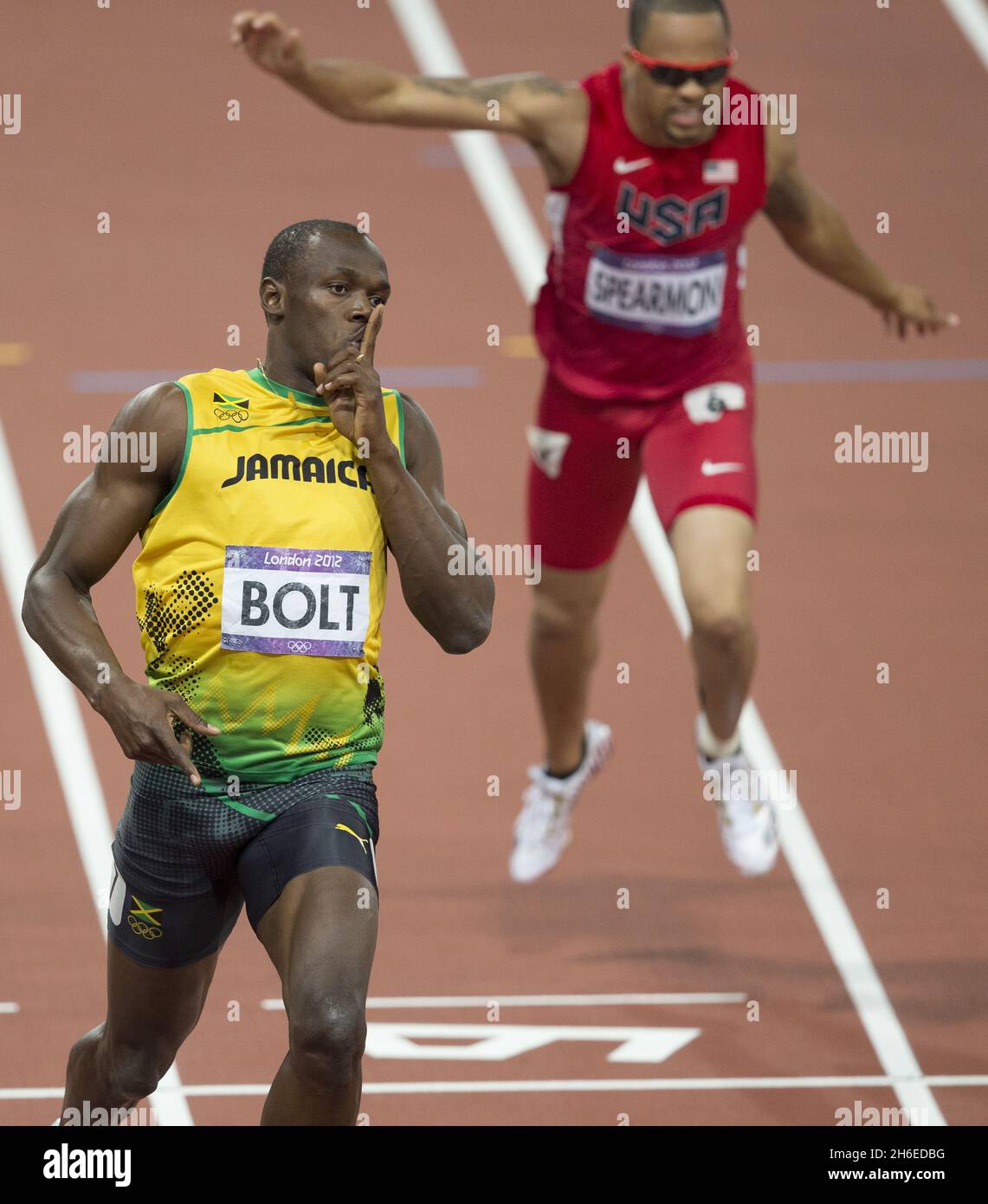Usain Bolt wins the 200 meter final during the London 2012 Olympic ...