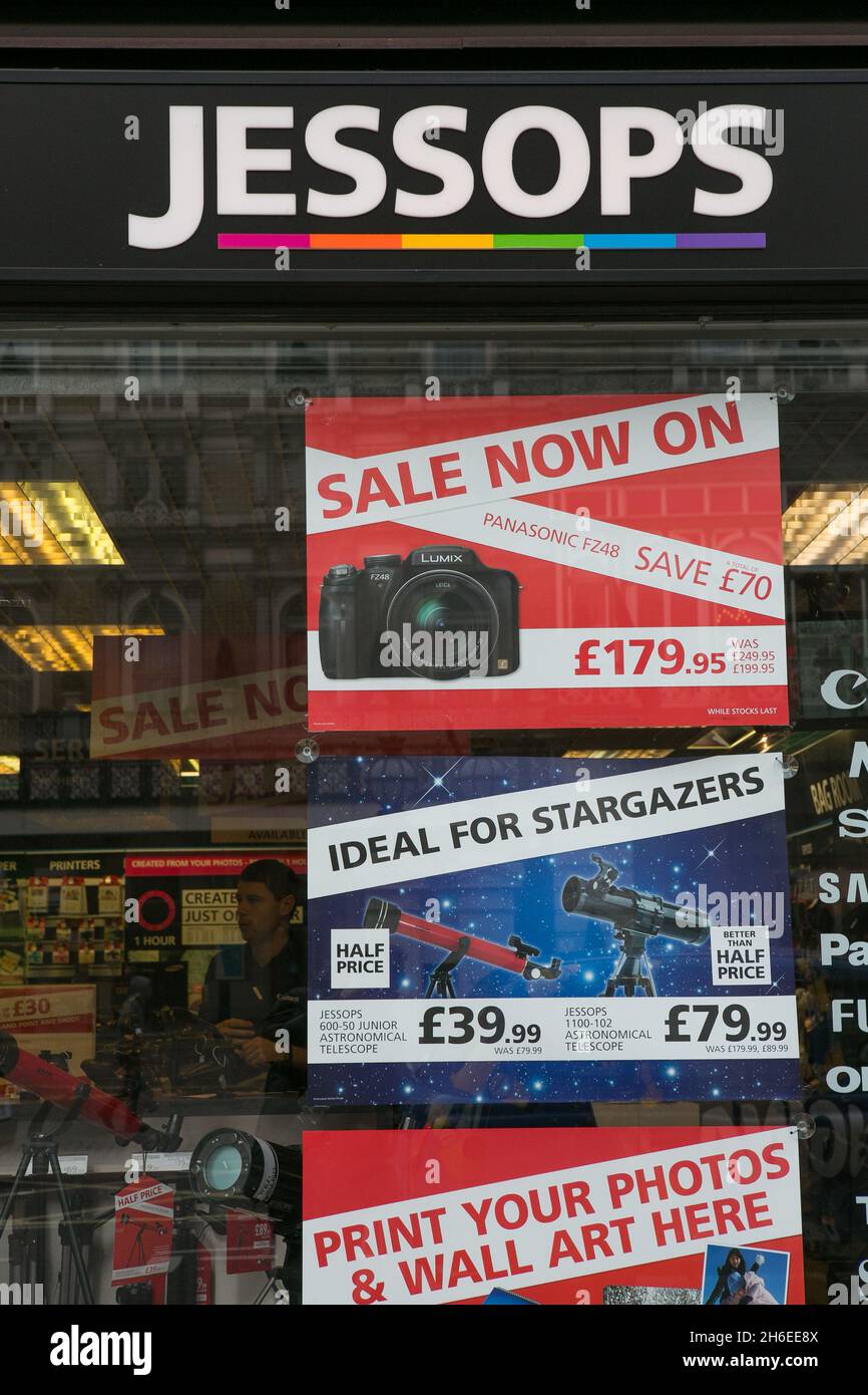 Jessops photographic shop on New Oxford Street in London Stock Photo ...