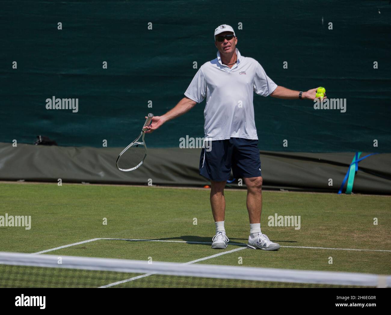 Great Britain's Andy Murray practices with coach Ivan Lendl ahead of ...