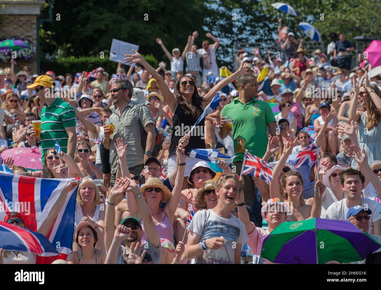 Fans on Murray Mound during the Wimbledon tennis final. Great Britain's ...