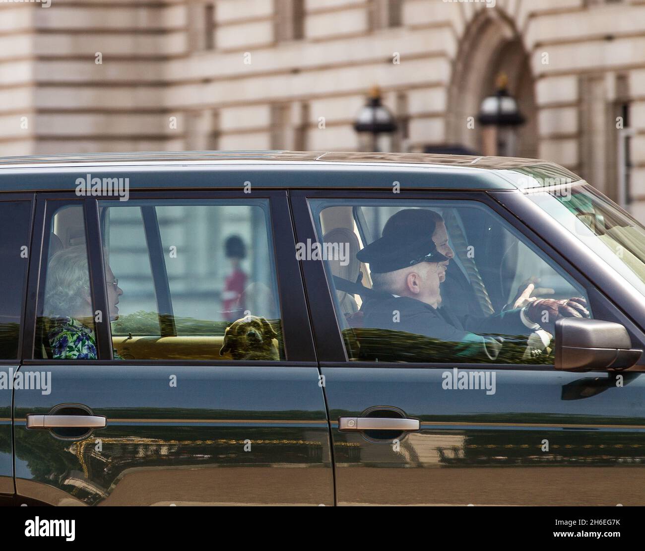 The Queen arrives back at Buckingham Palace this afternoon ahead of the ...