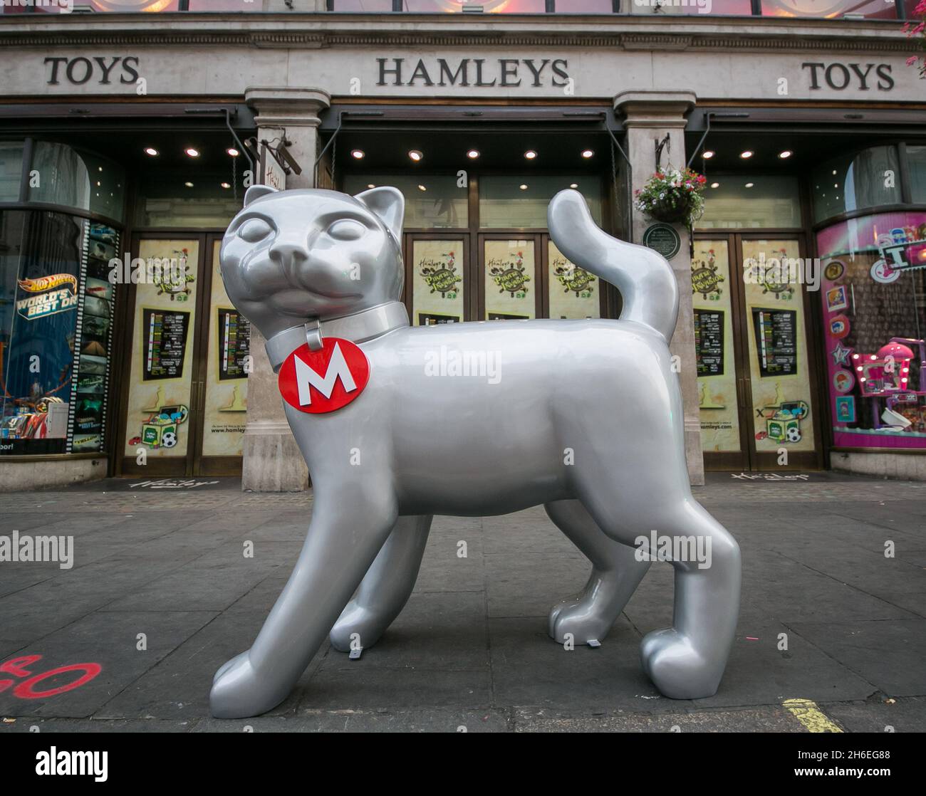 A larger than life Monopoly Cat has arrived in London, in a bid to show ...