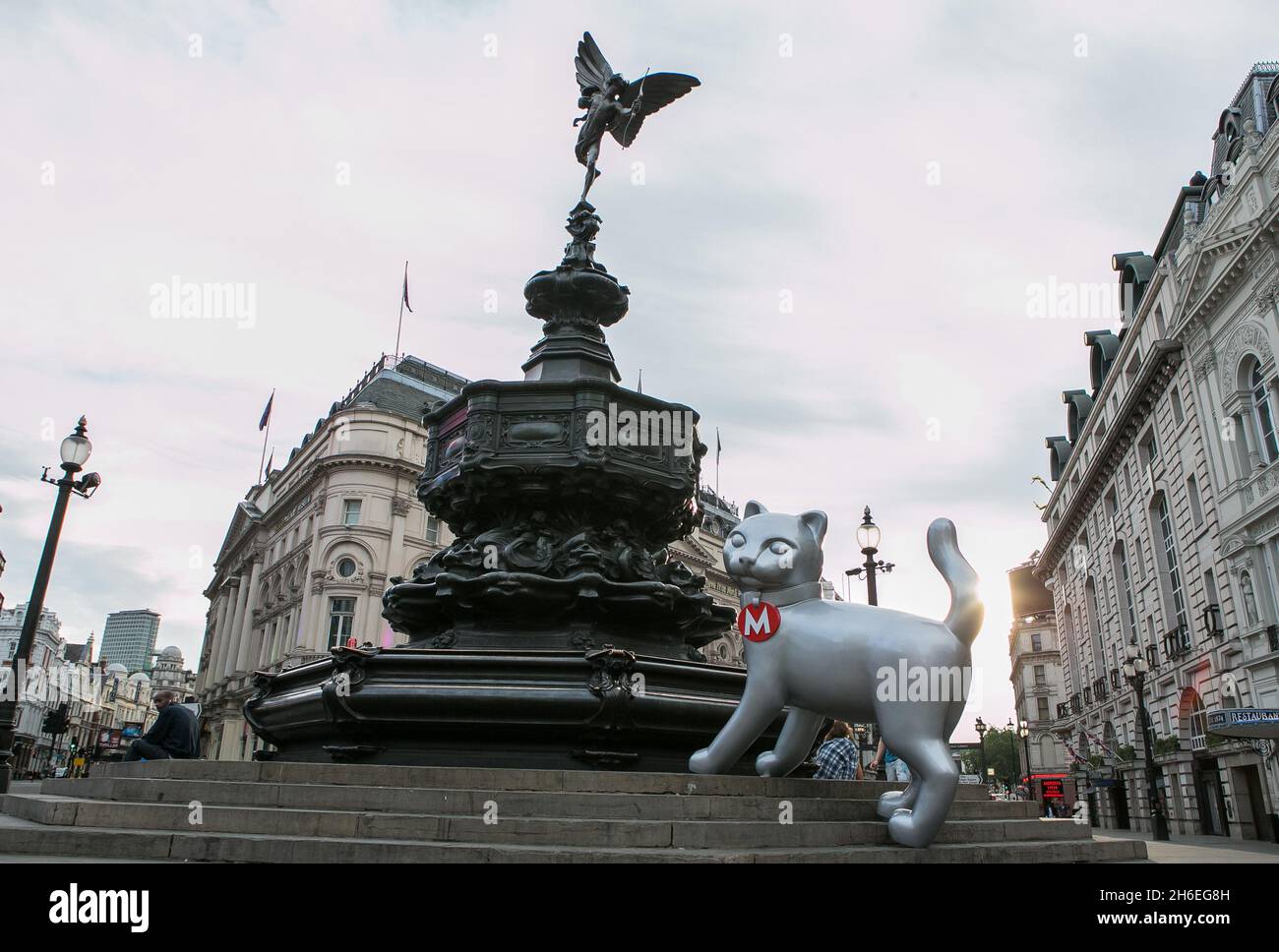 A larger than life Monopoly Cat has arrived in London, in a bid to show ...