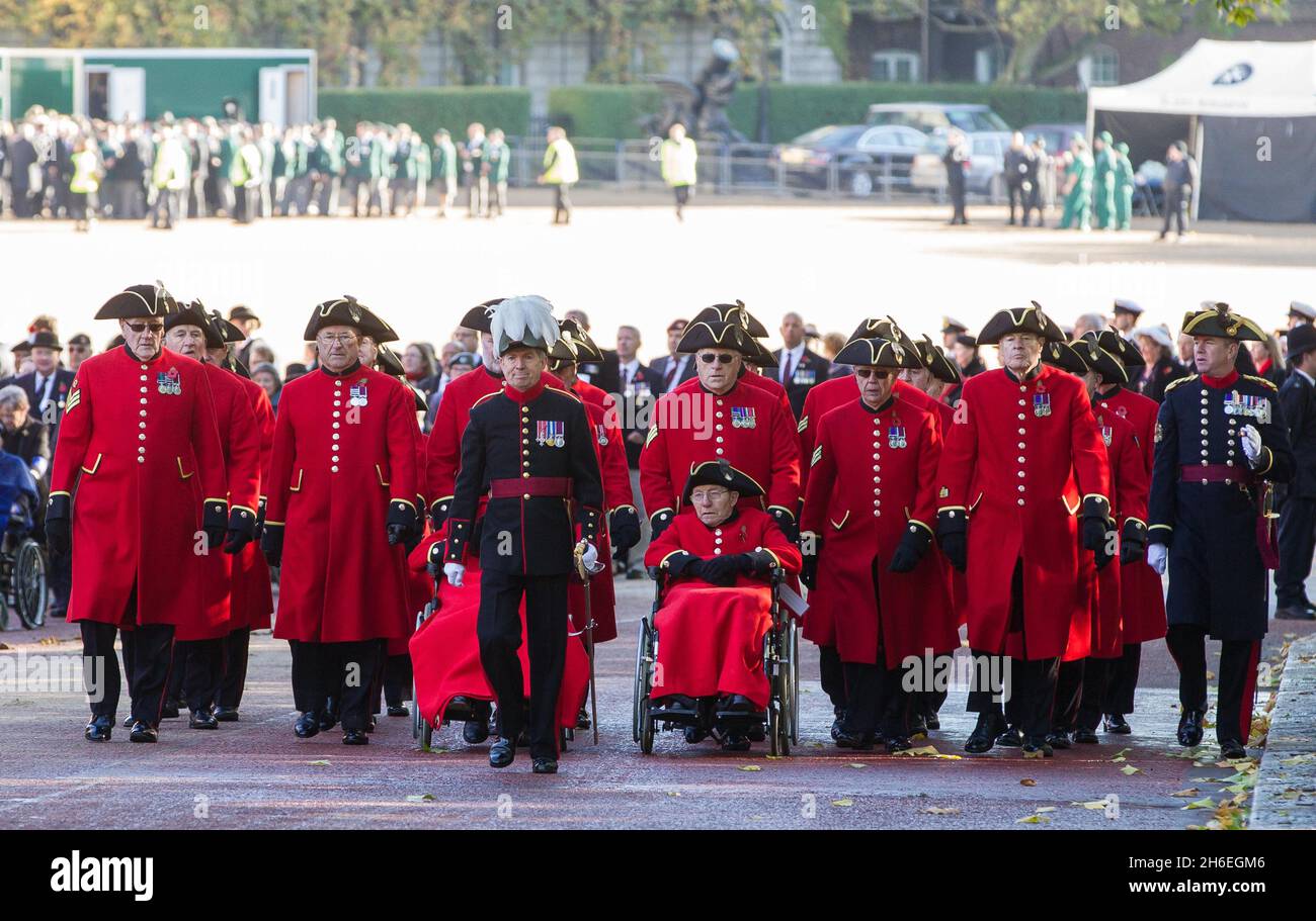 War Veterans took part in a Remembrance Sunday parade by the Cenotaph ...