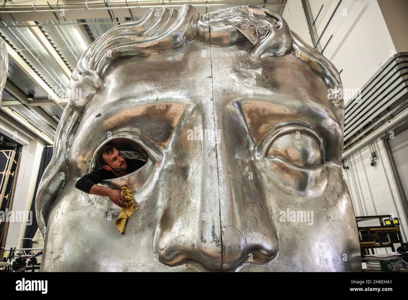 Bafta awards trophy hi-res stock photography and images - Alamy