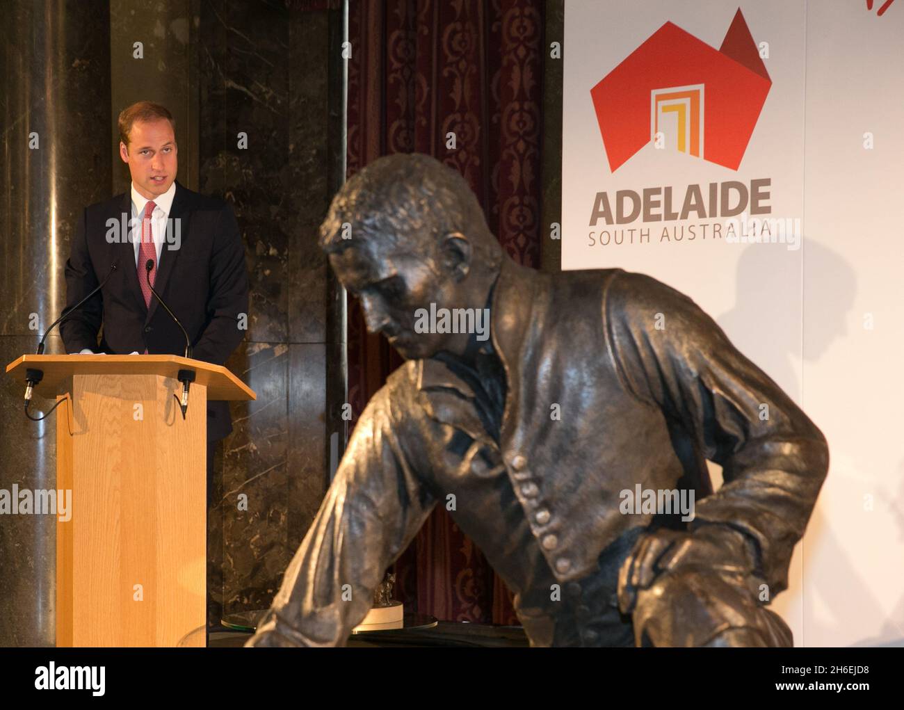 Jeff Moore 18/07/2014 HRH the Duke of Cambridge unveiling a ...
