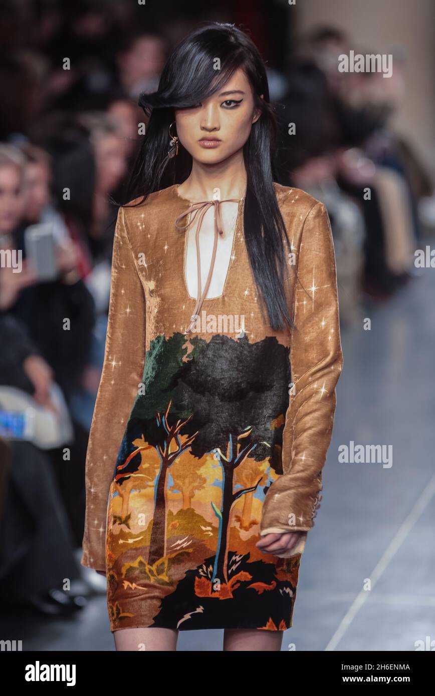 The Topshop Unique catwalk show at London Fashion Week Stock Photo - Alamy