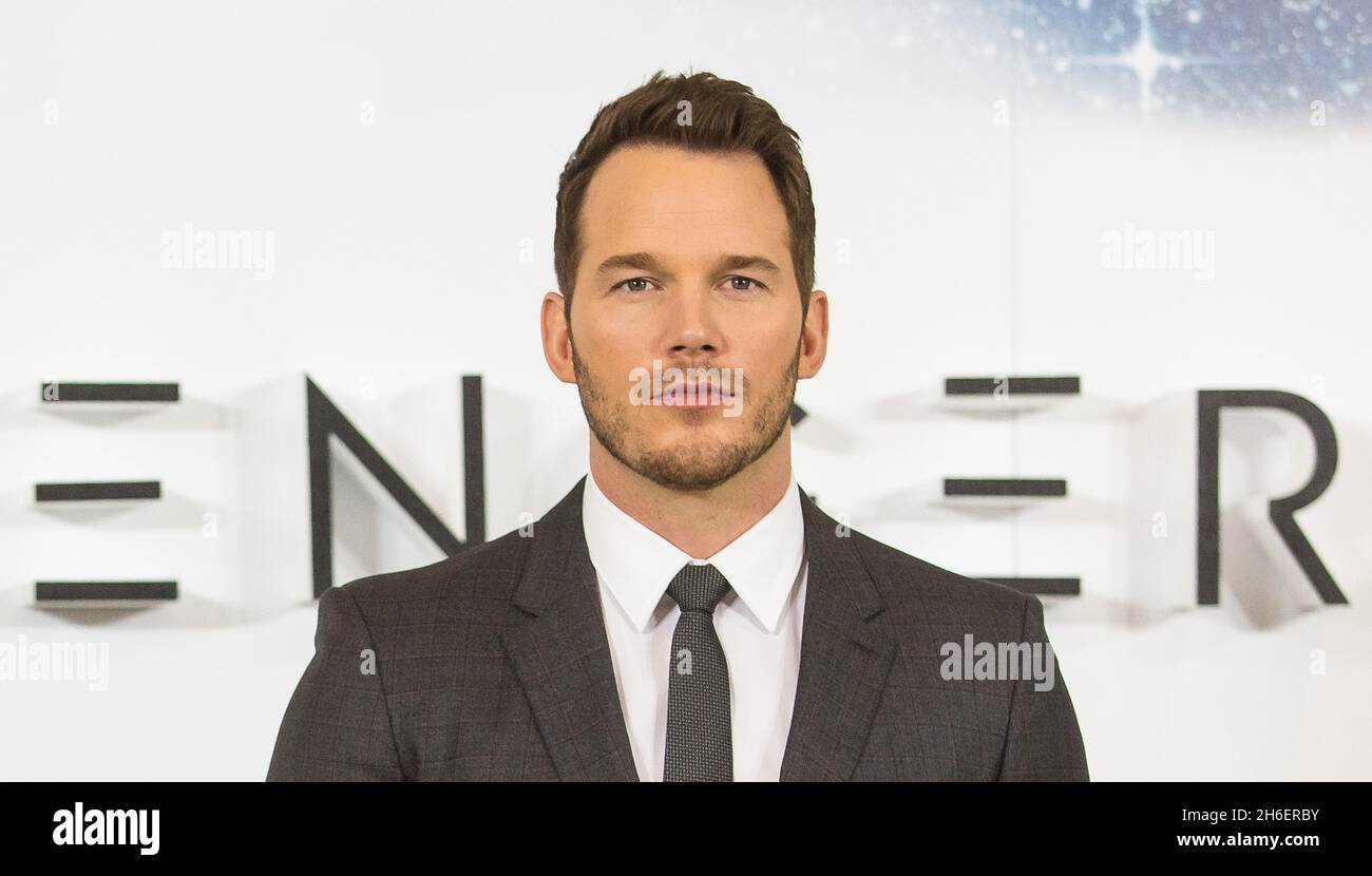 Chris Pratt attending the Passengers Photocall, London Stock Photo - Alamy