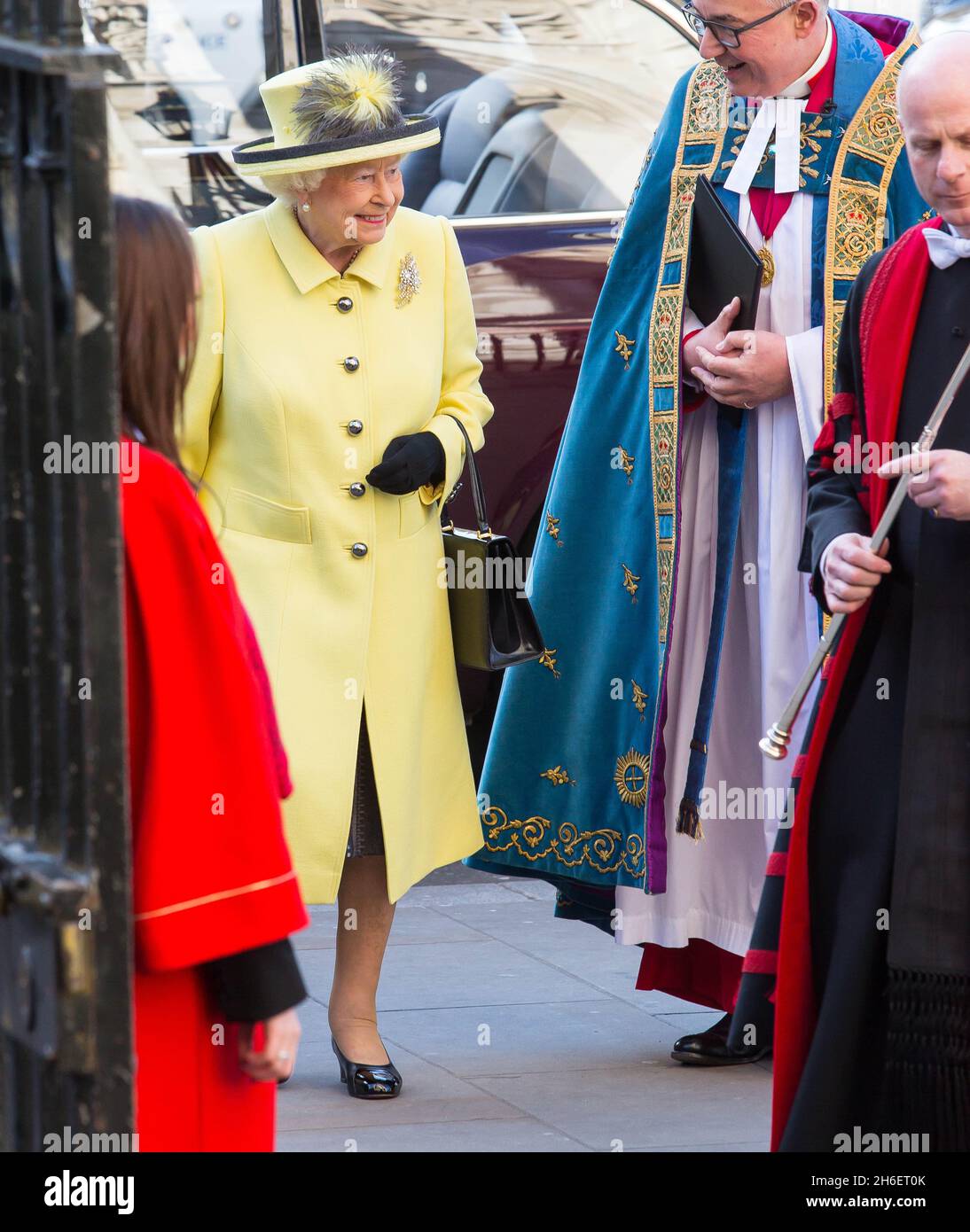 The Queen, Head of the Commonwealth arrives Stock Photo - Alamy