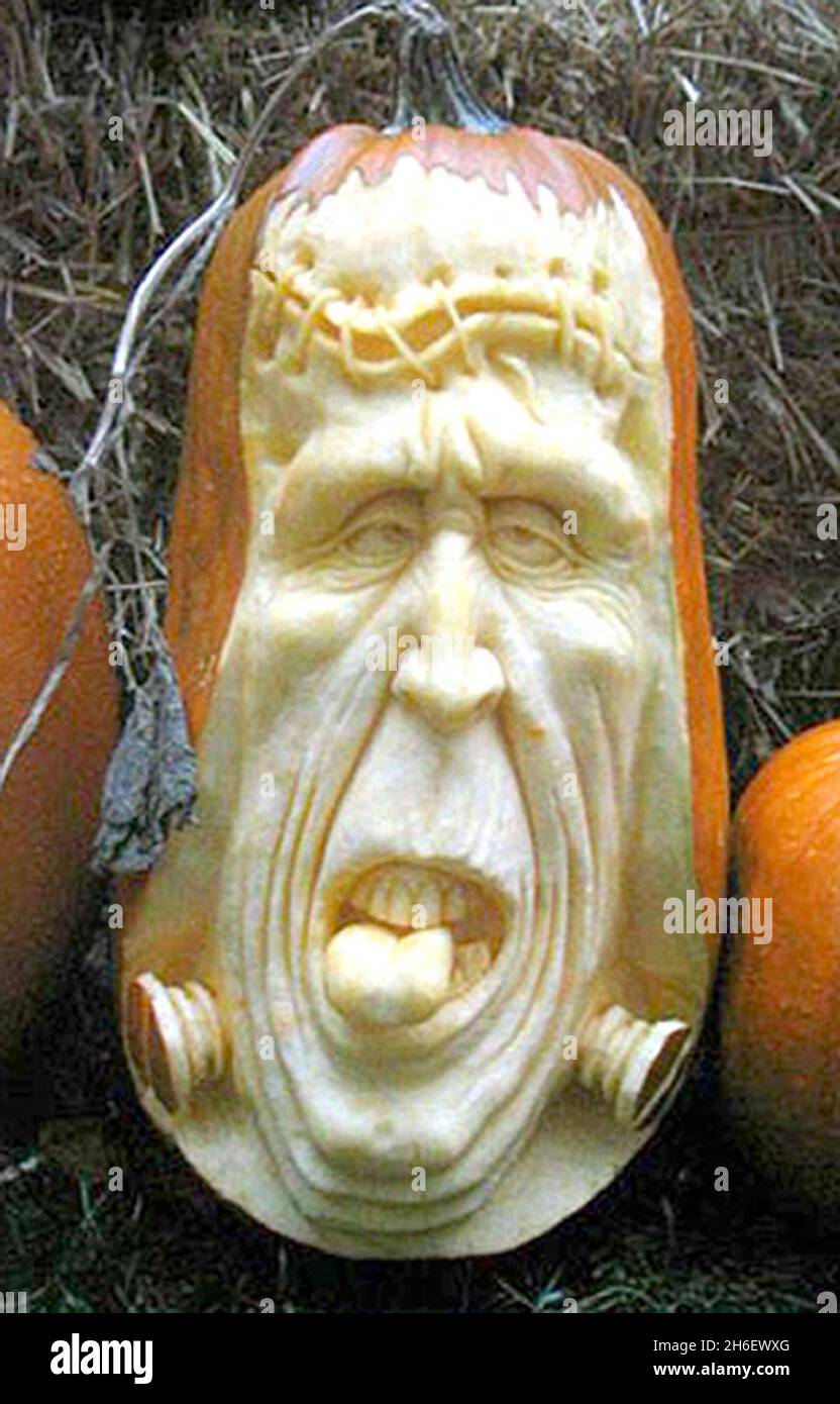 Apple Carving Ray Villafane 3d