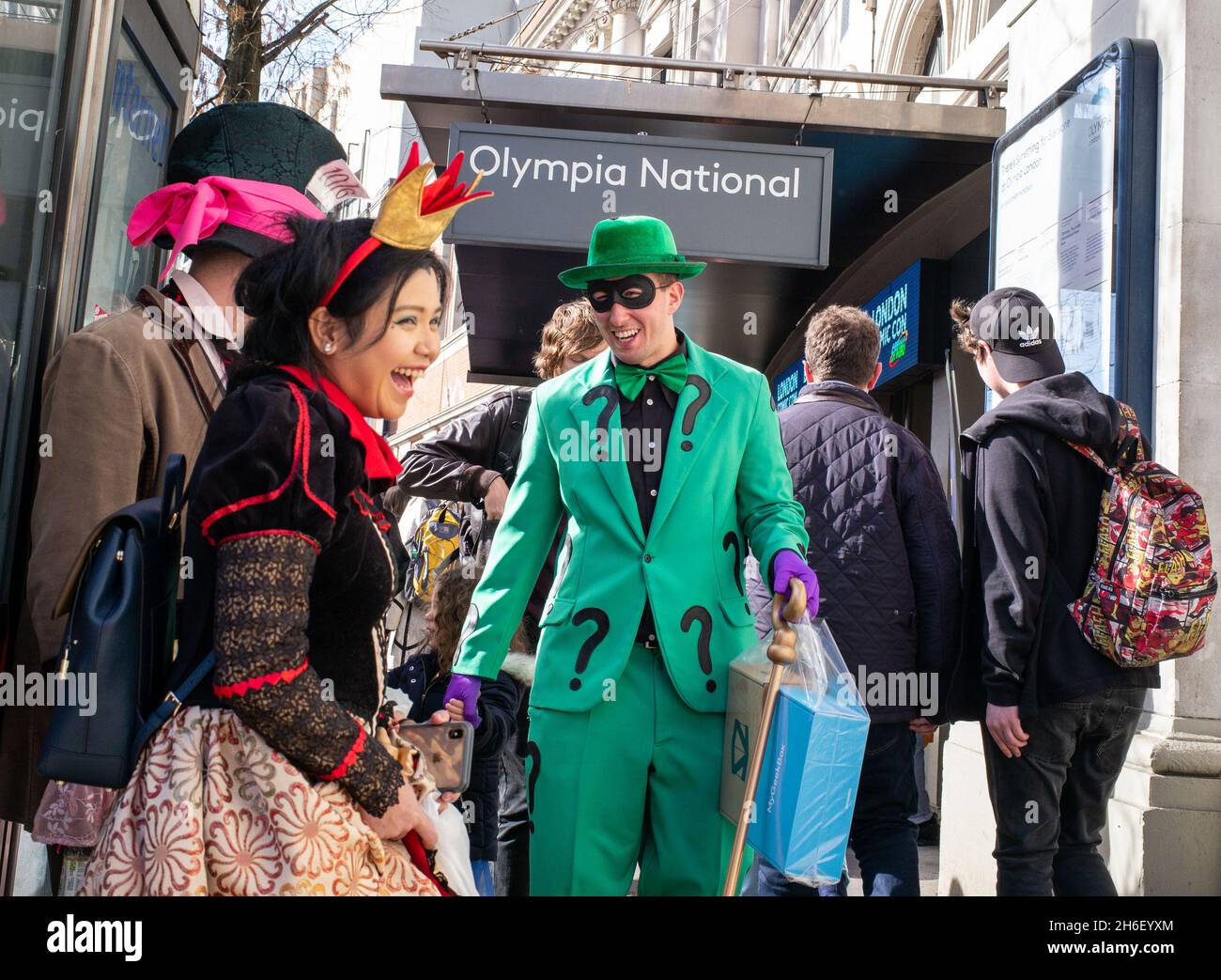 Comic con london 2019 hi-res stock photography and images - Alamy