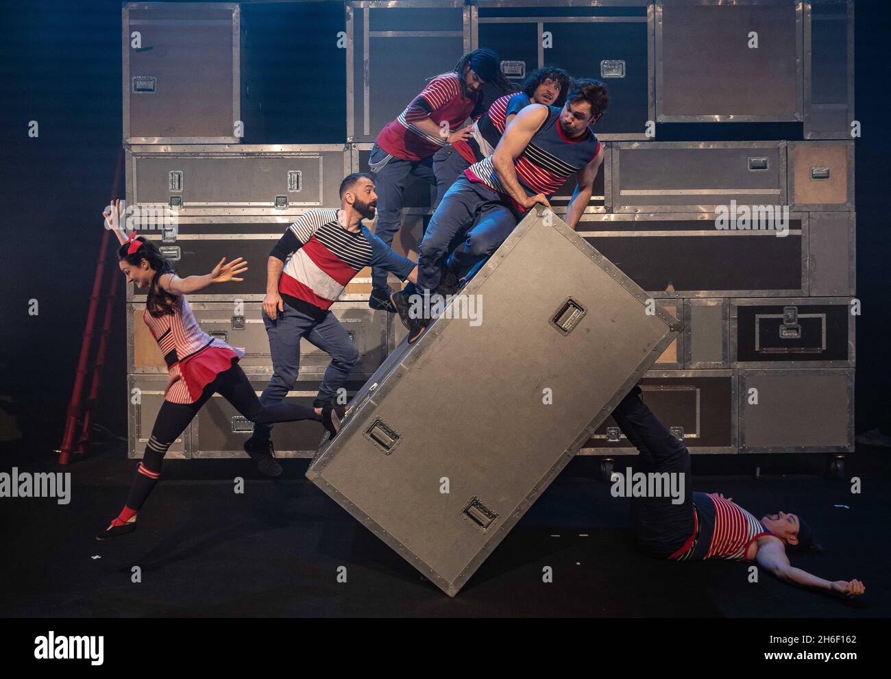 Transit, the gravity-defying show from the quois circus performers of ...