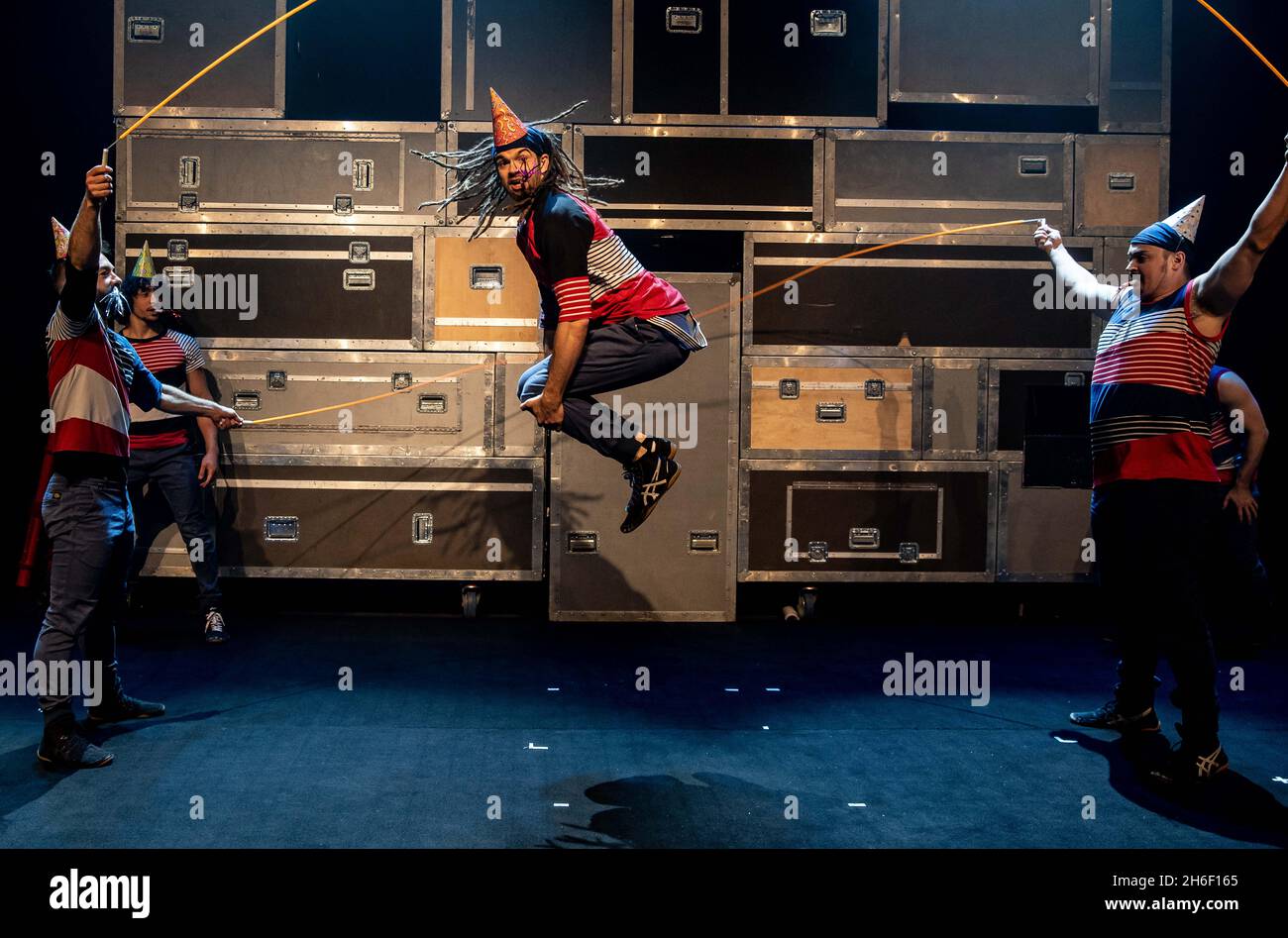 Transit, the gravity-defying show from the quois circus performers of ...