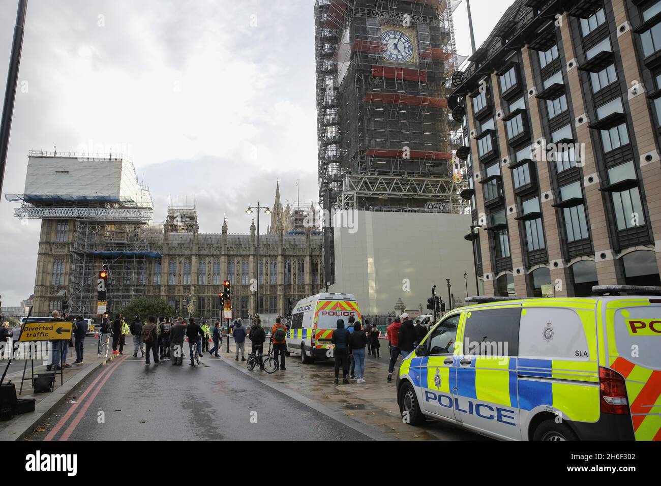 Dressed as big ben hi-res stock photography and images - Alamy