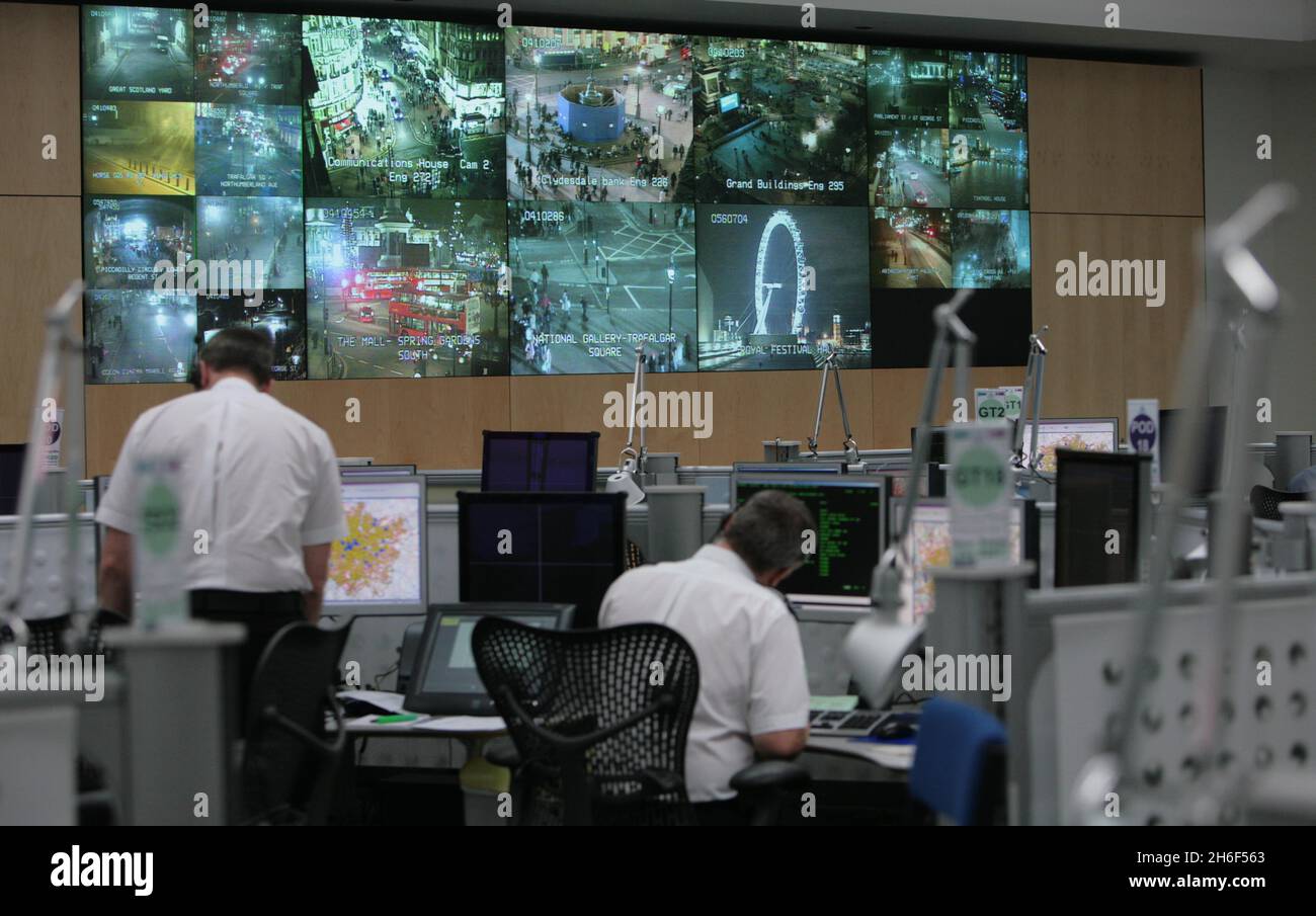 Security Heightened As London Prepares for the New Year. A police ...