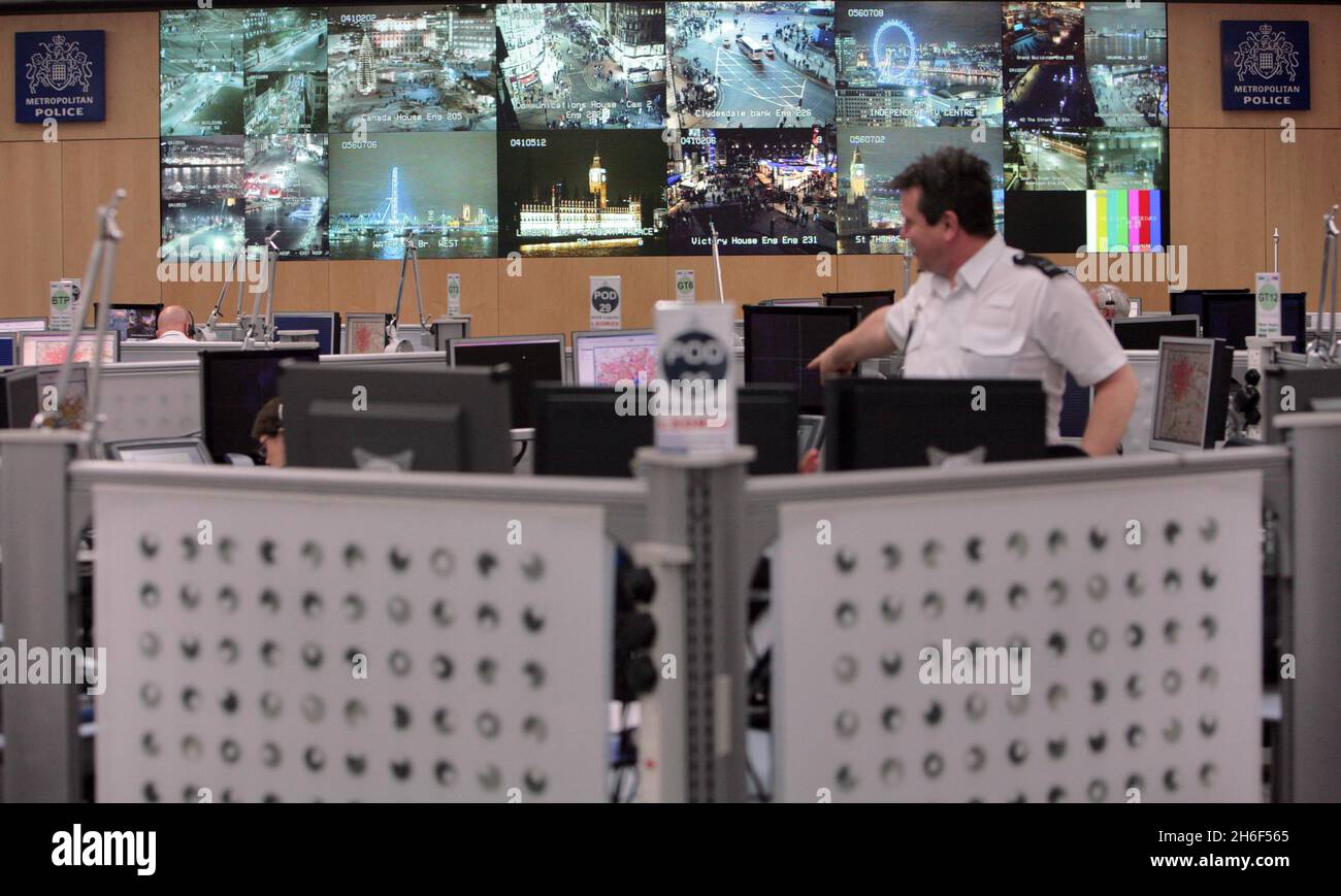 Security Heightened As London Prepares for the New Year. A police ...