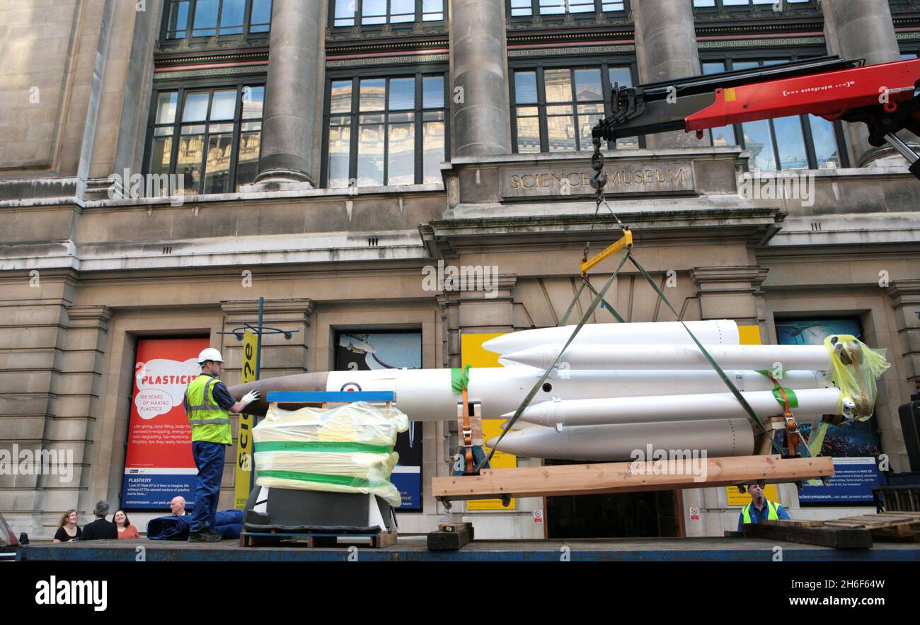 A 7.7 metre (25ft) Bloodhound missile arrives at the Science Museum in ...