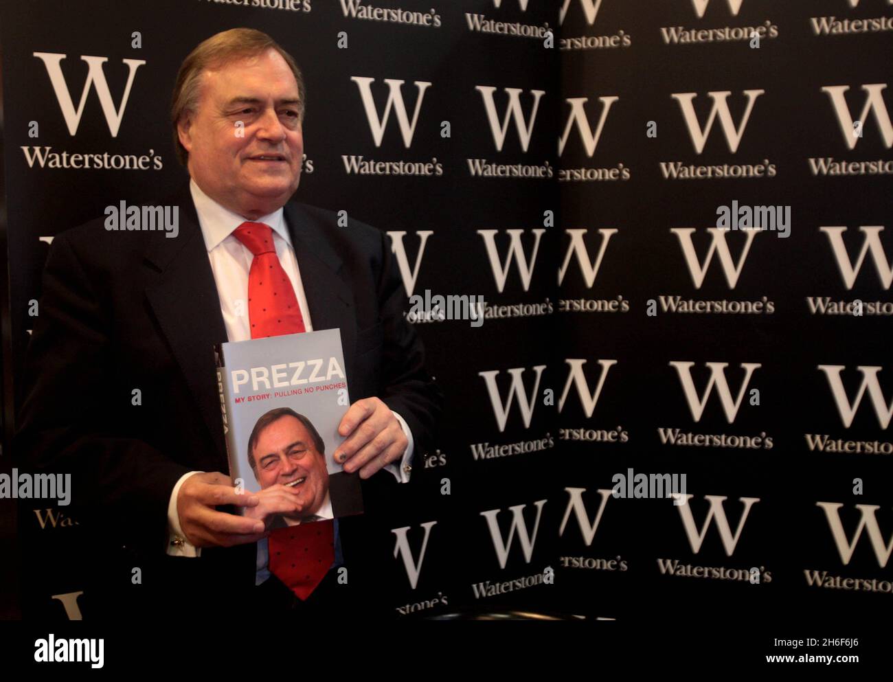 John Prescott signs copies of his autobiography 'Prezza: Pulling No ...