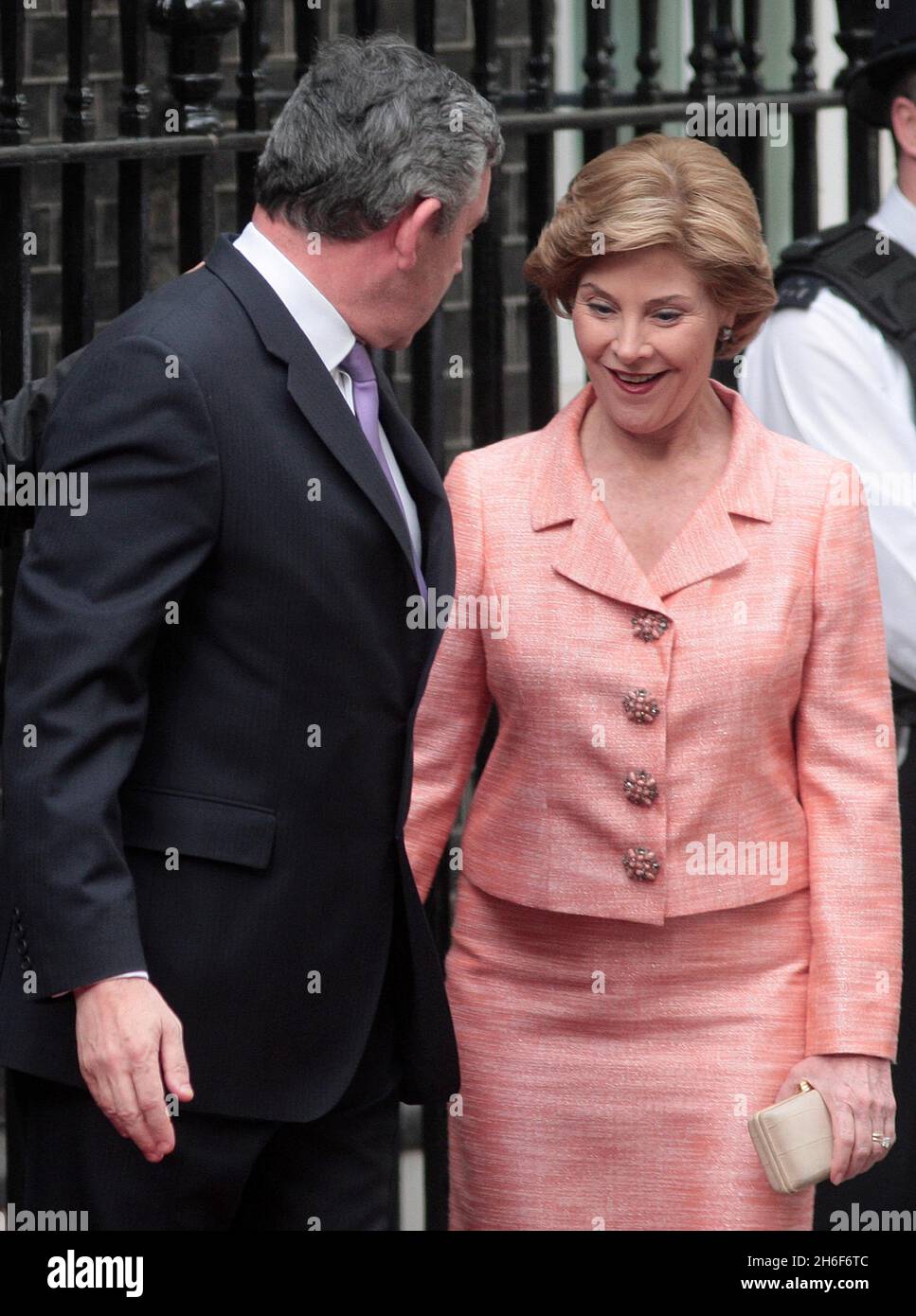 British Prime Minister Gordon Brown and wife Sarah welcome US President ...