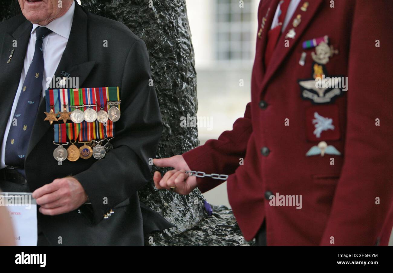 Army War Veterans - 88 year old George Kay and 74 year old Ricky ...