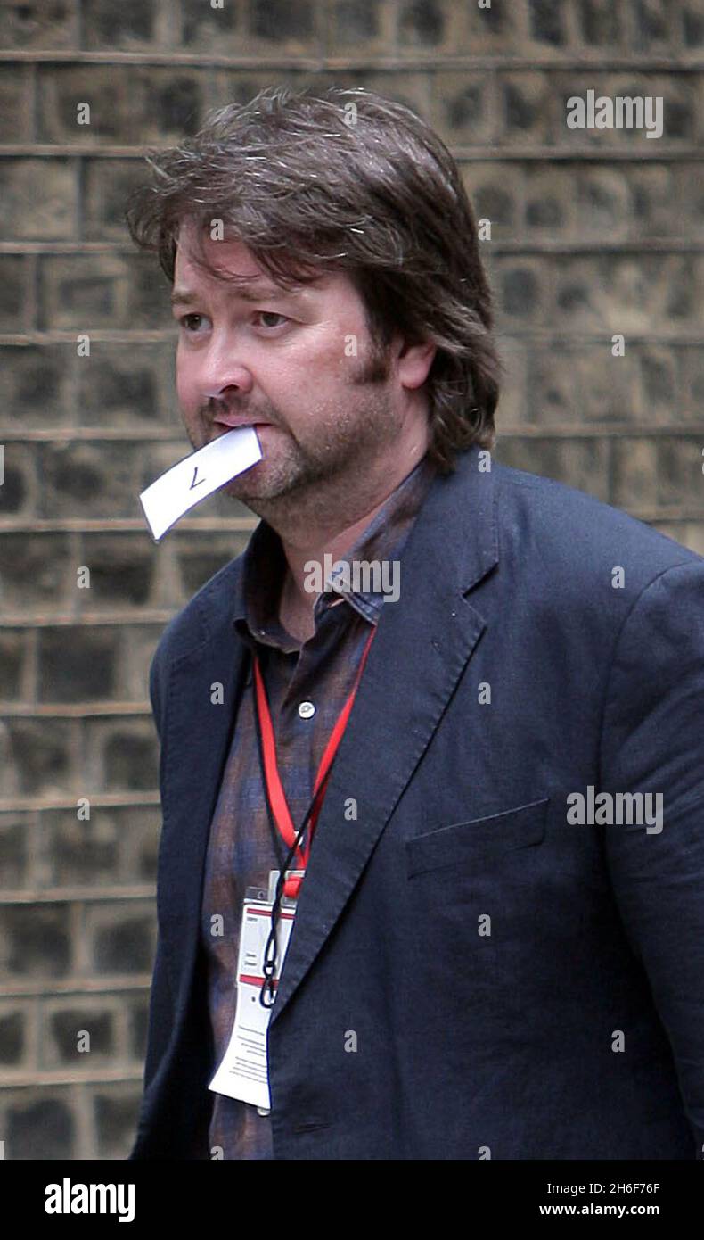 Derek Draper visits Gordon Brown in Downing Street today to help out ...