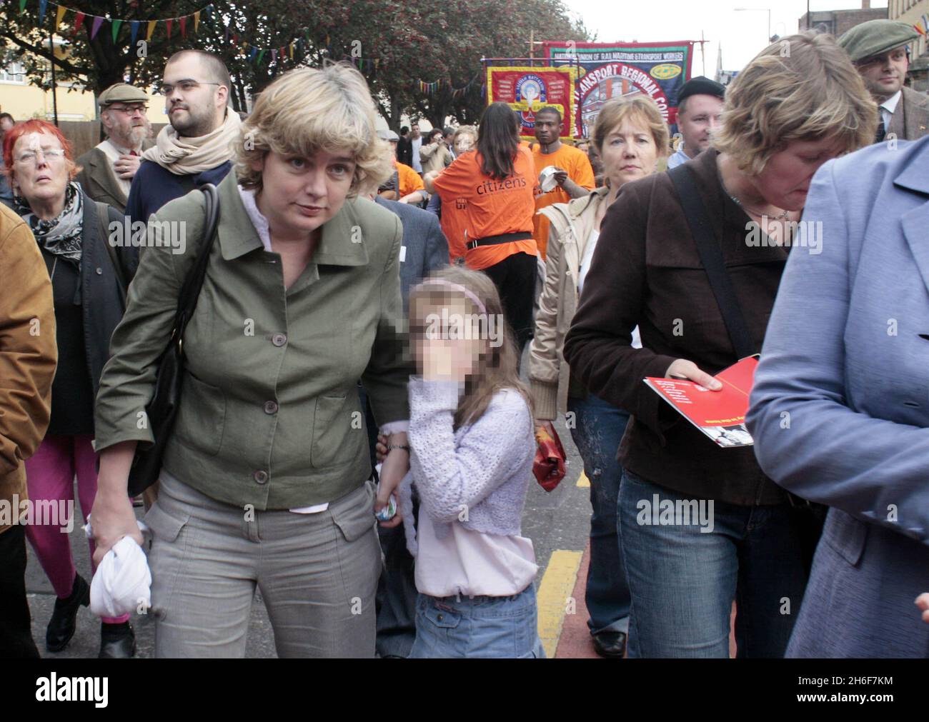 Ruth Kelly and her family attend a street theatre procession of The ...