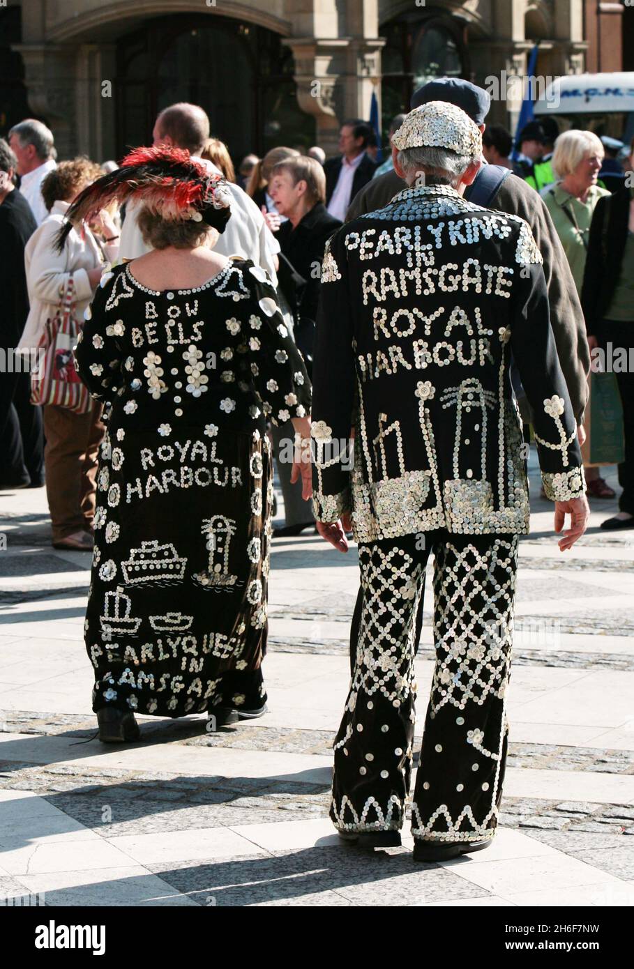 The London Pearly Kings & Queens Society Costermongers harvest festival ...