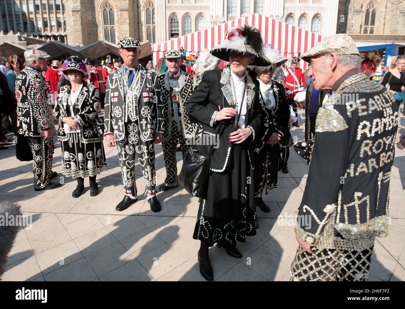 The London Pearly Kings & Queens Society Costermongers harvest festival ...