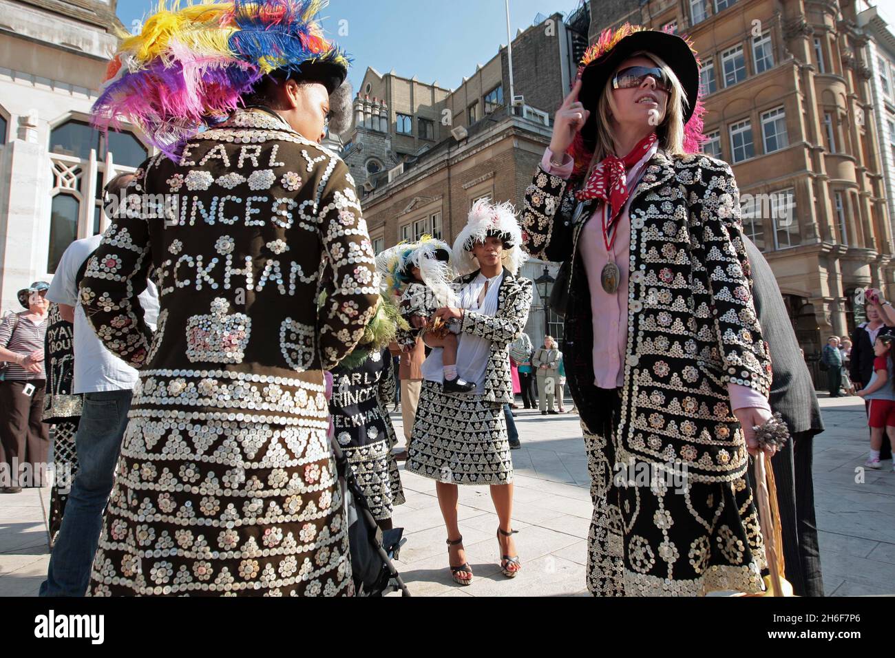 The London Pearly Kings & Queens Society Costermongers harvest festival ...
