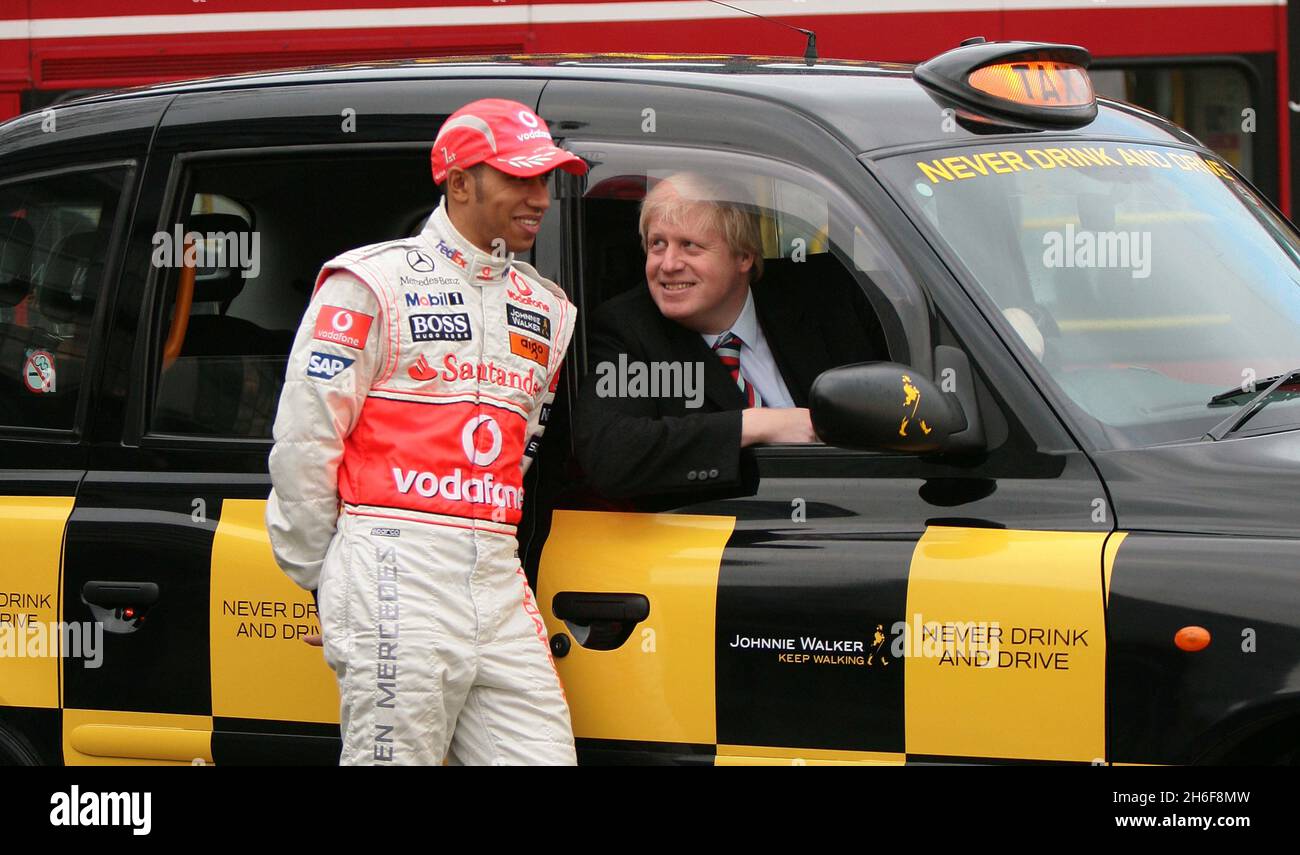 Mayor of London Boris Johnson backing Lewis Hamilton, the 2008 Formula ...