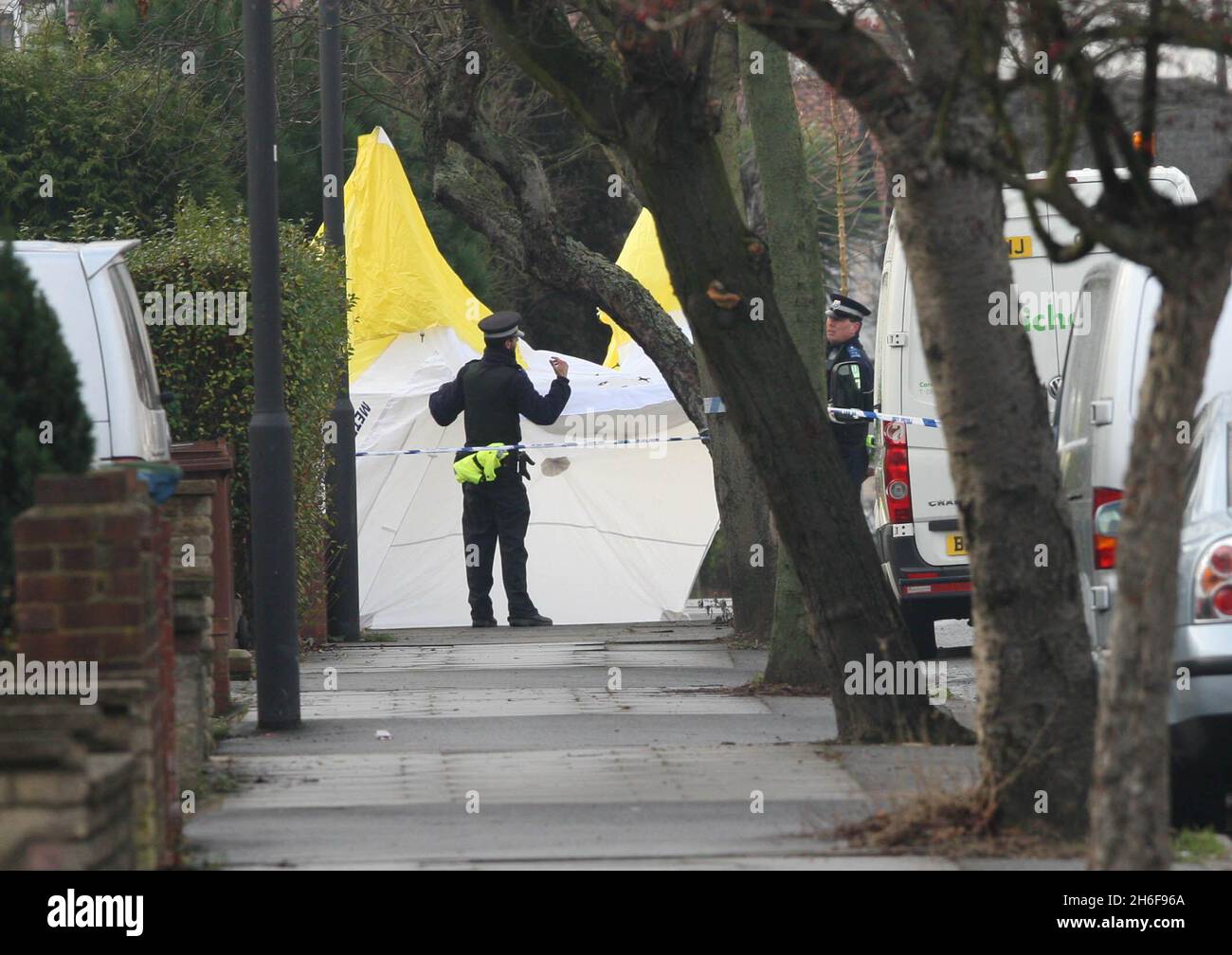 Mugged old hi-res stock photography and images - Alamy