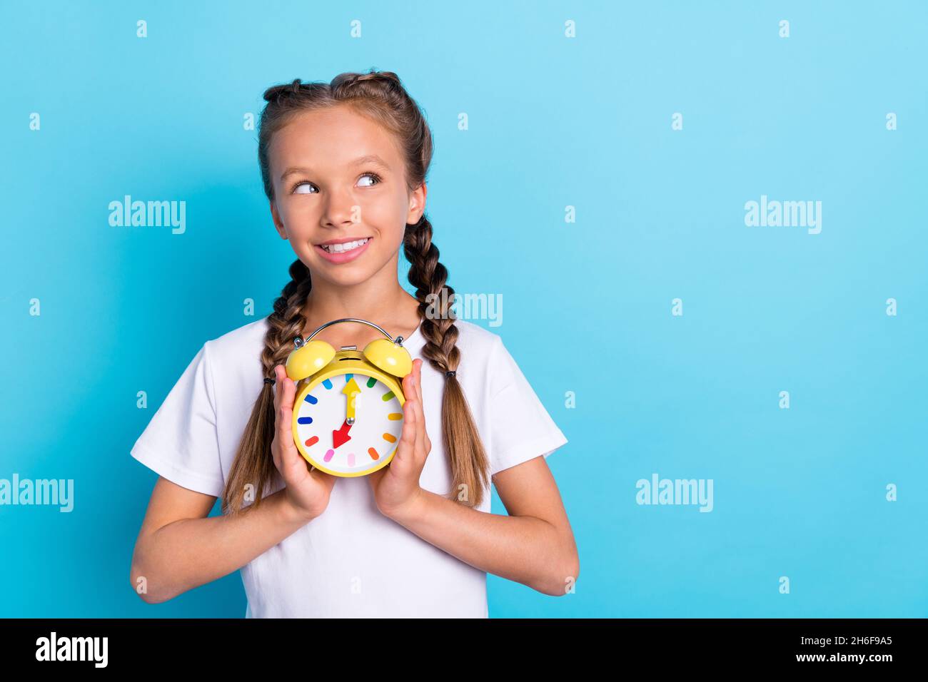 Photo of young little girl happy positive smile dream think look empty ...