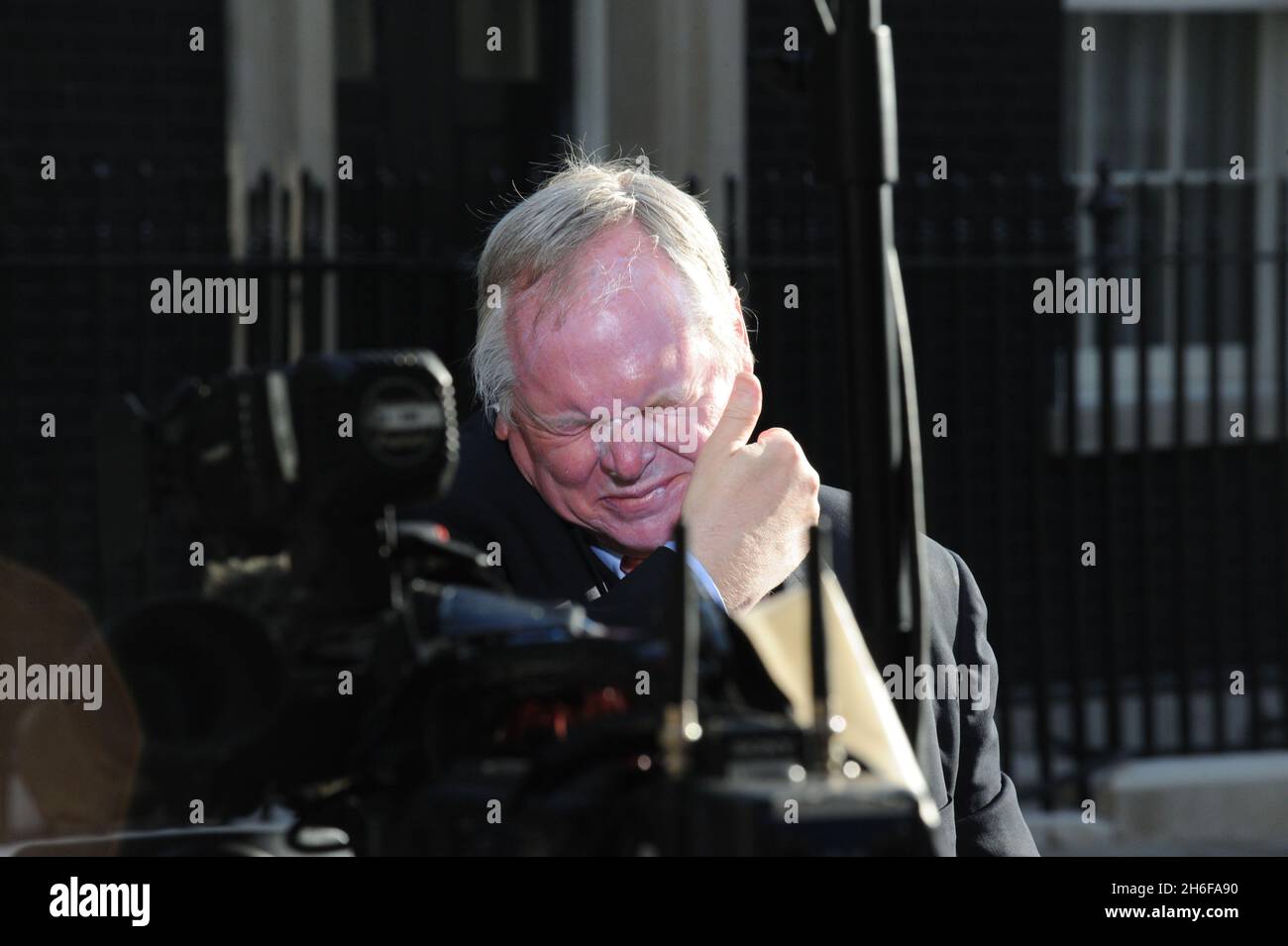 Sky news political editor hi-res stock photography and images - Alamy