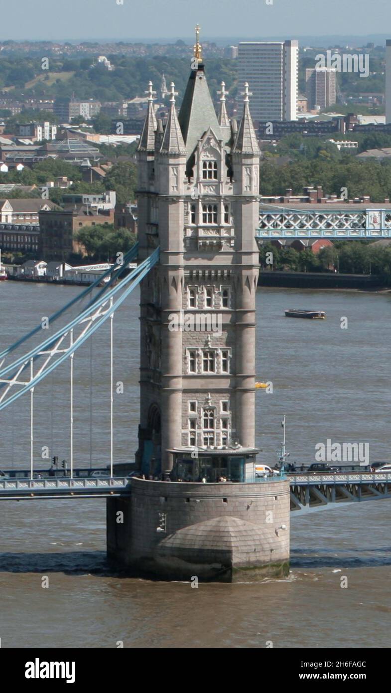 London's Tower Bridge, which was closed after an elevator accident in ...