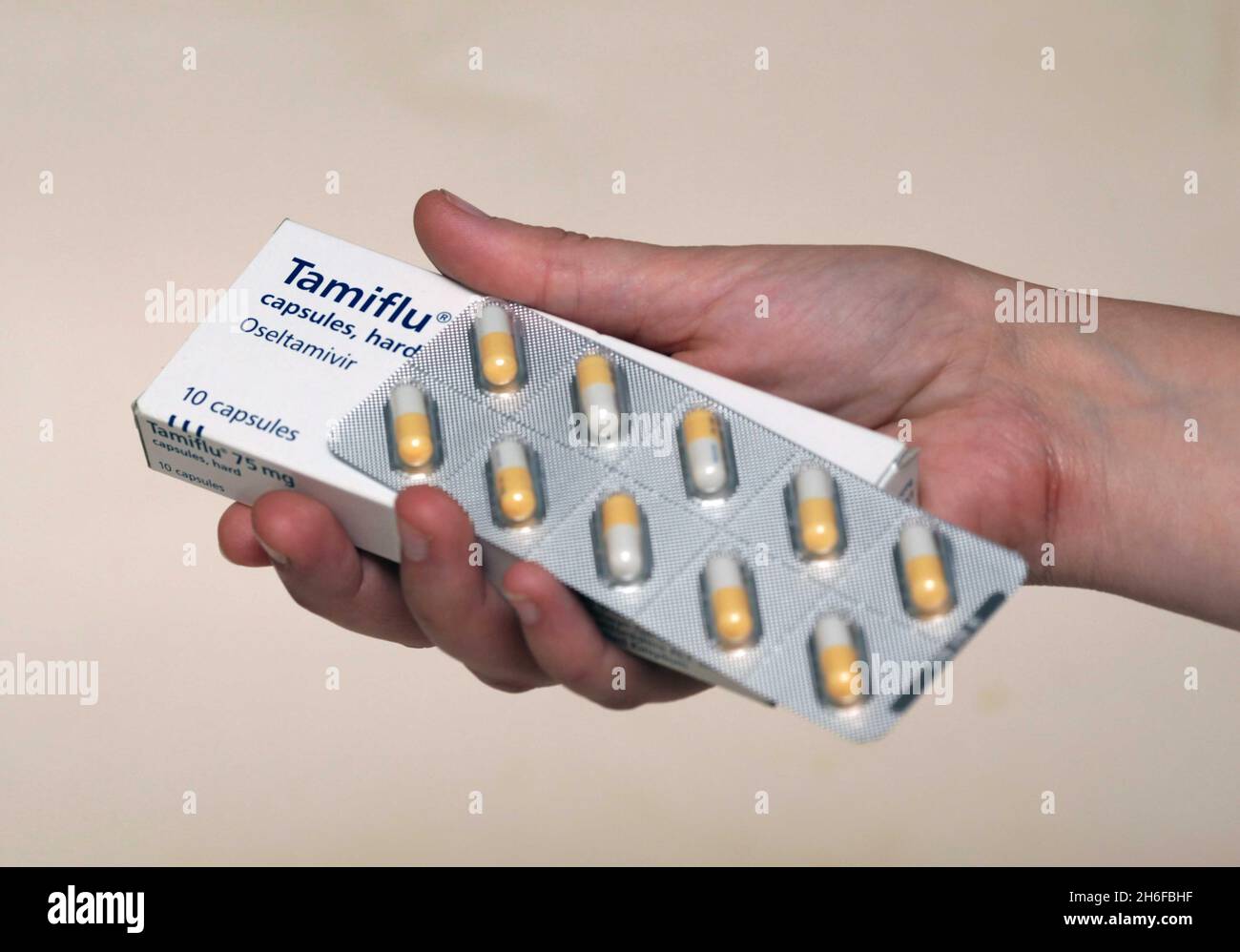 File picture of Tamiflu tablets Stock Photo - Alamy