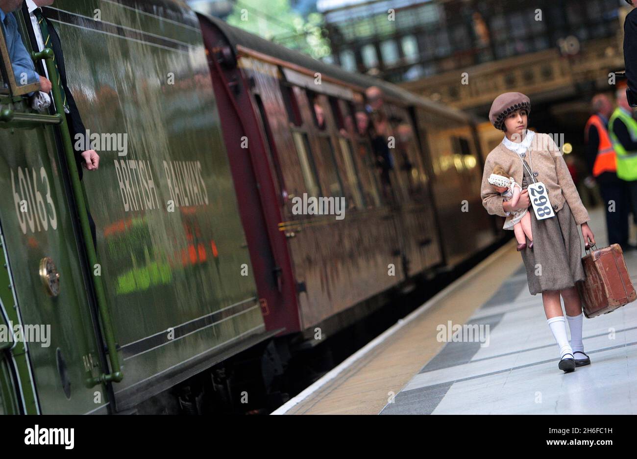 A steam train recreating the journey of hundreds of child evacuees ...