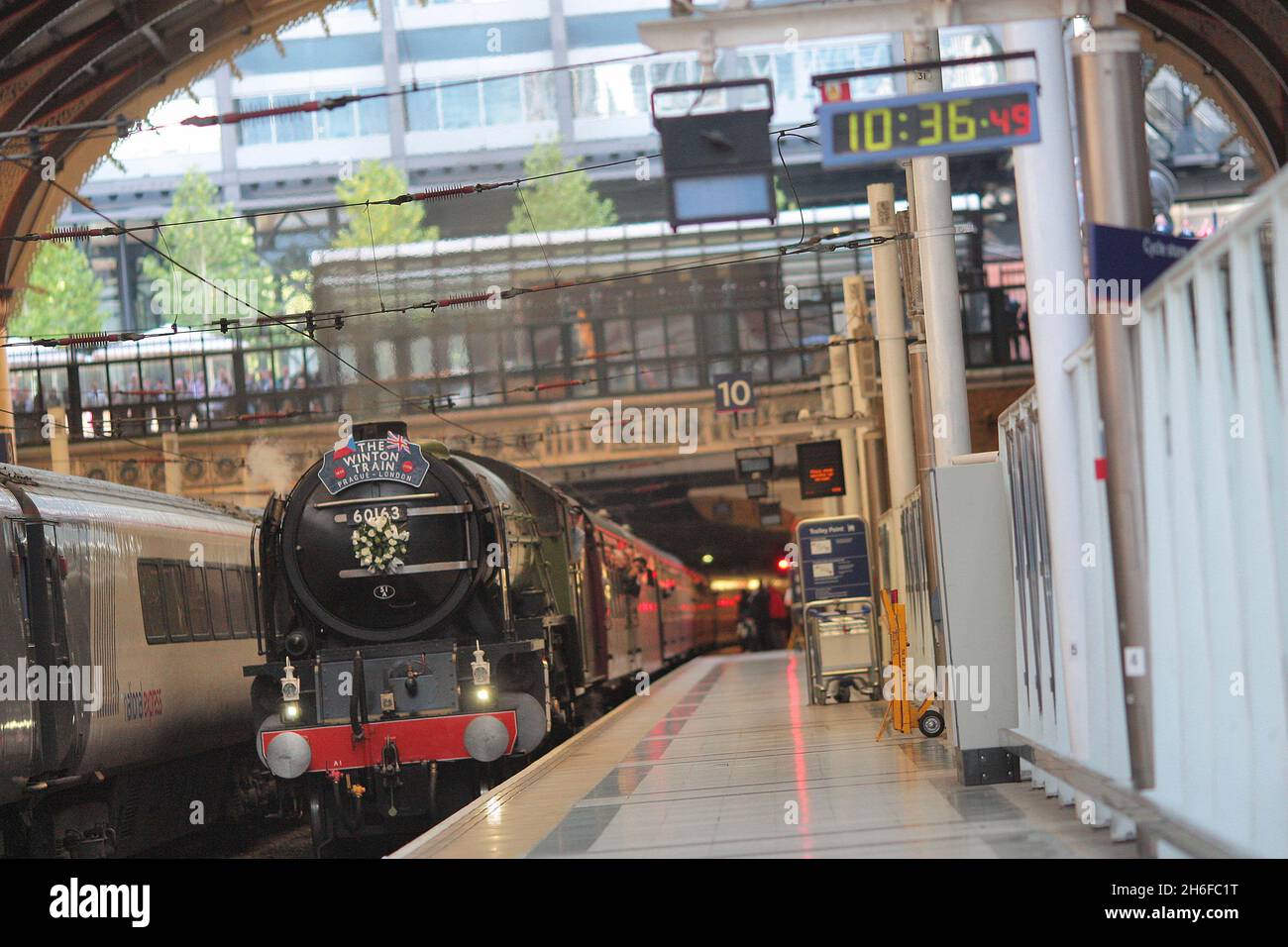 A steam train recreating the journey of hundreds of child evacuees ...