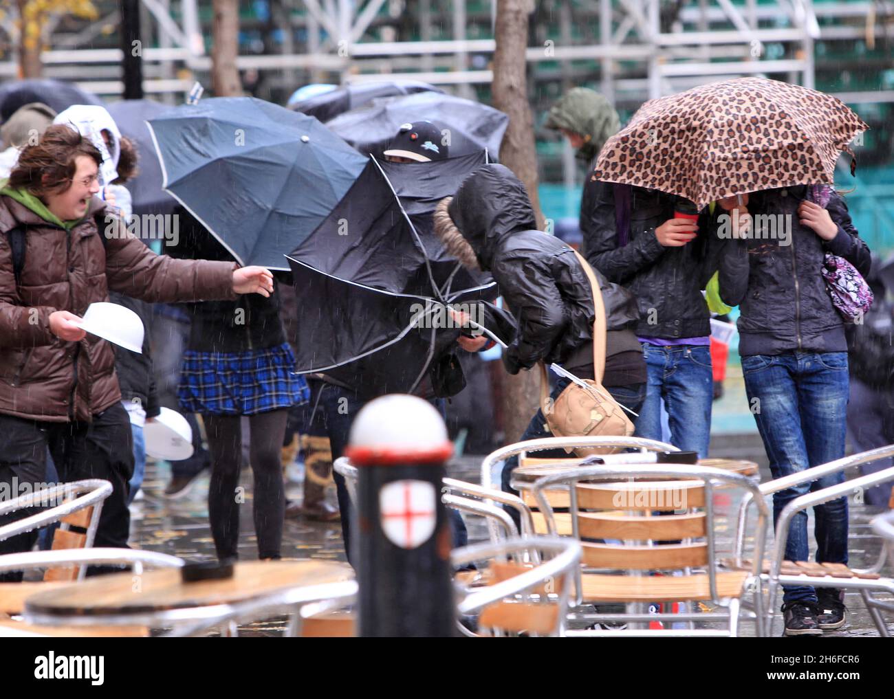 14/11/09 Participants braved the stormy weather this afternoon to take ...